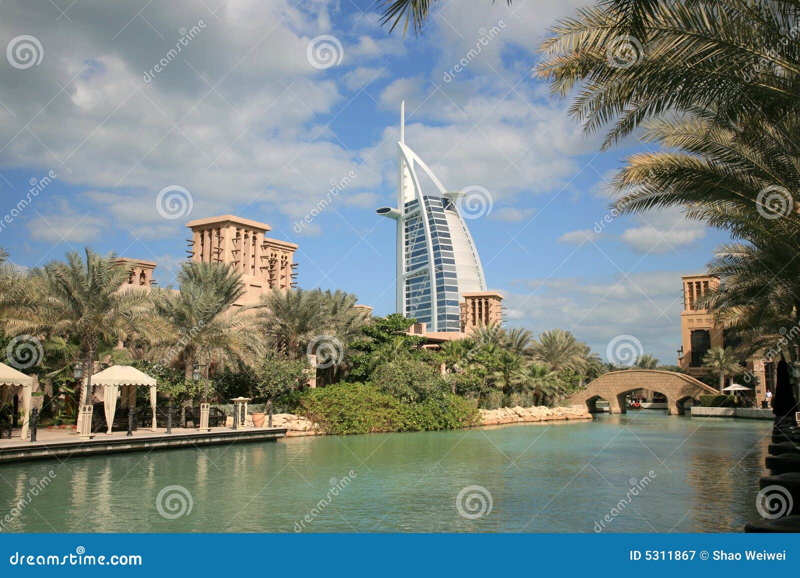 Burj Al Arab, One Of The Most Famous Landmark Of United Arab Emirates ...