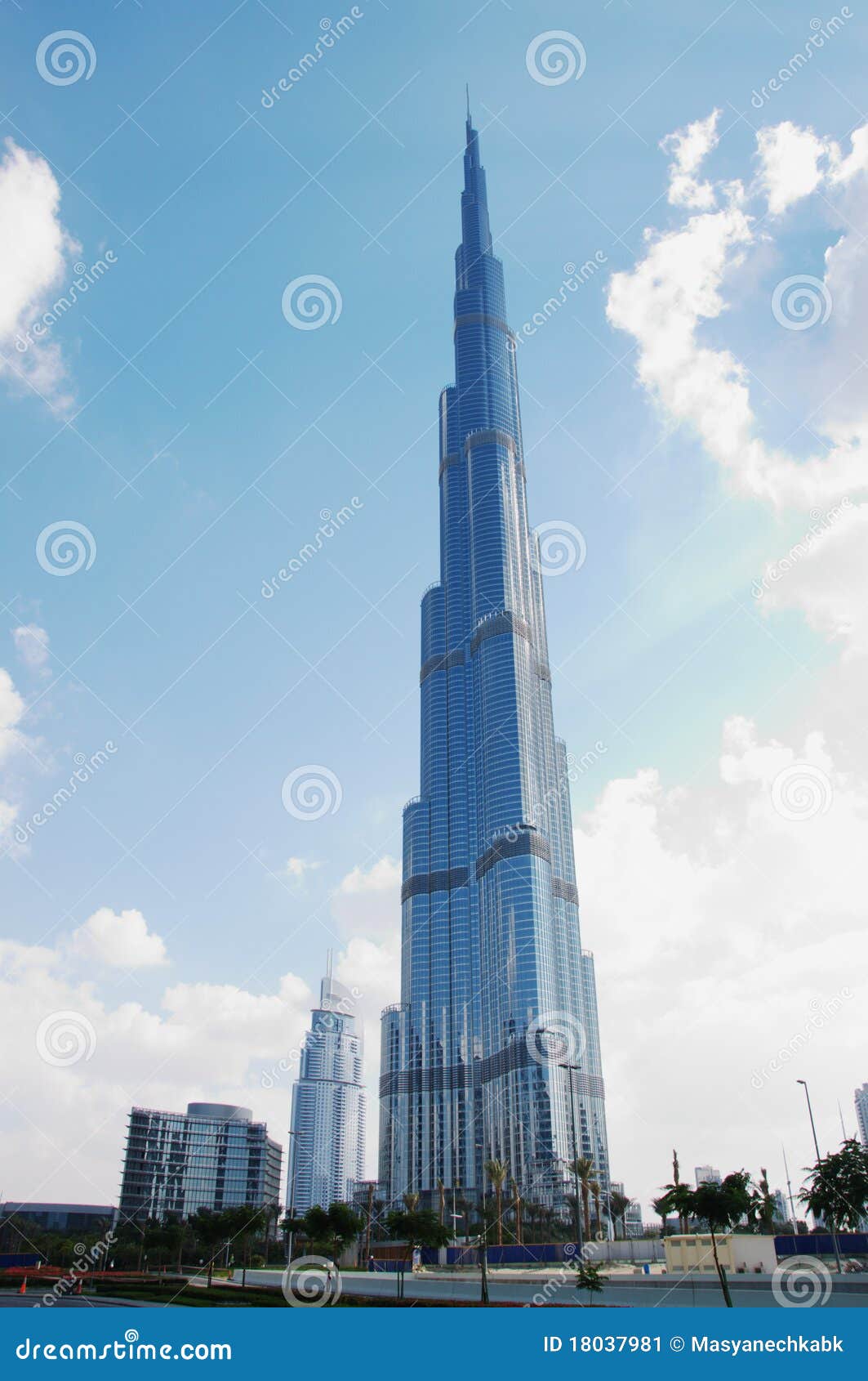 Burj Halifa photo éditorial. Image du construction, tour - 18037981