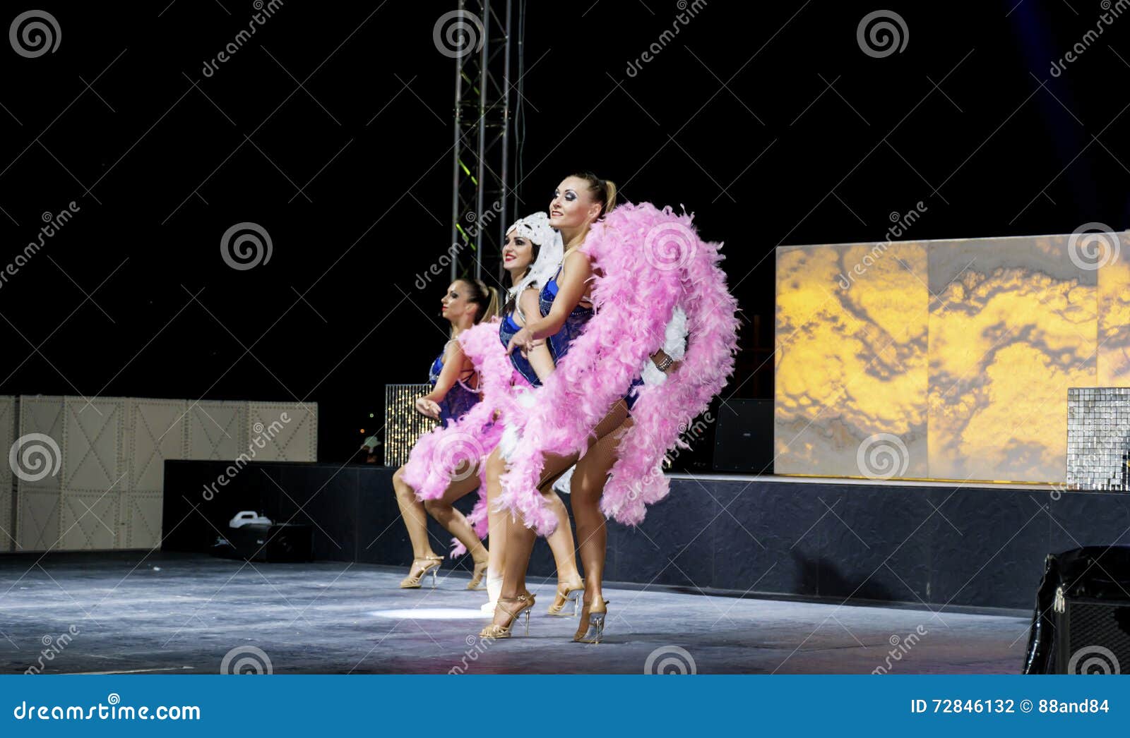 Burlesque show editorial photography. Image of cabaret - 72846132