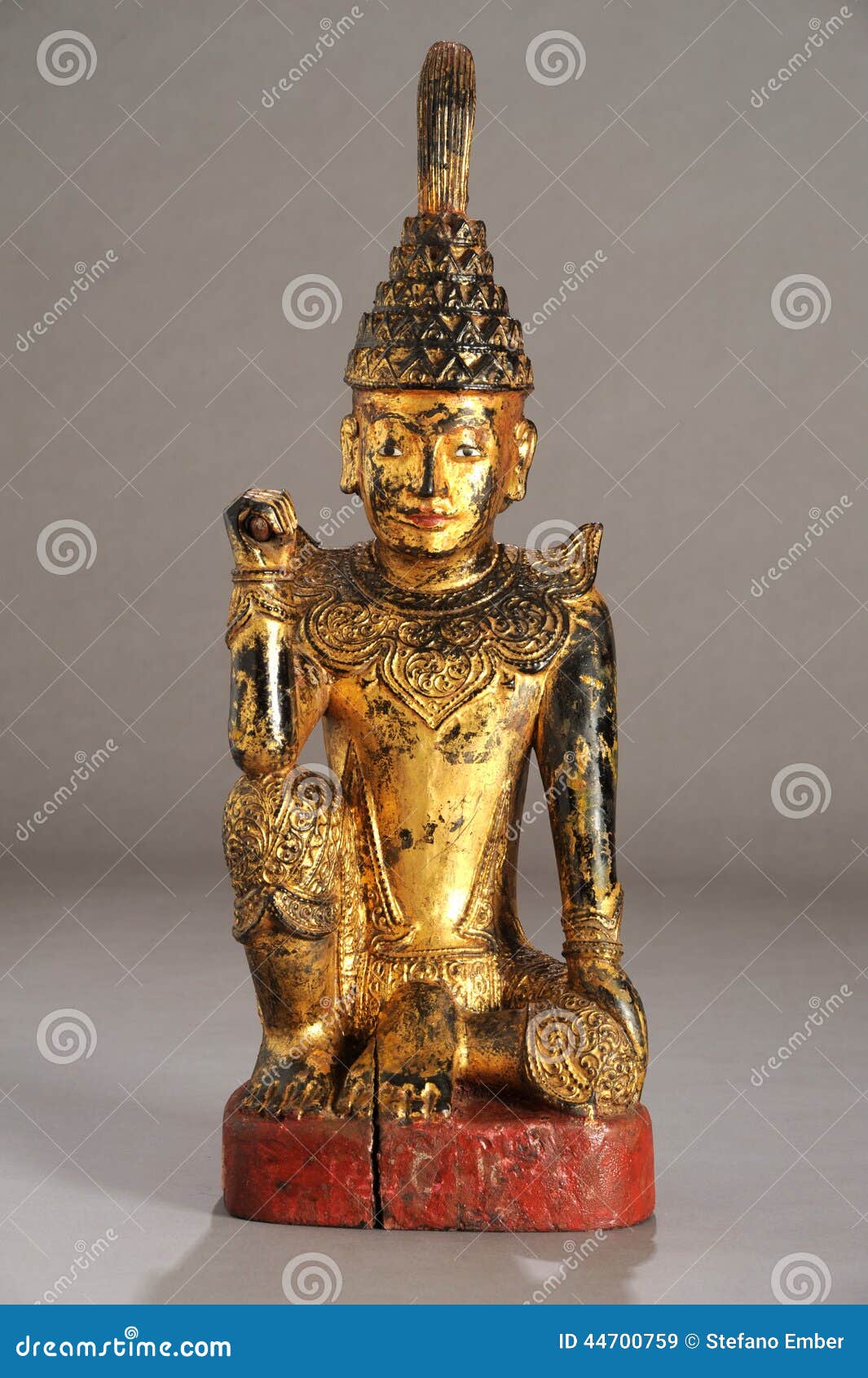 Burmese Statue Of Buddha Royalty-Free Stock Photography | CartoonDealer ...