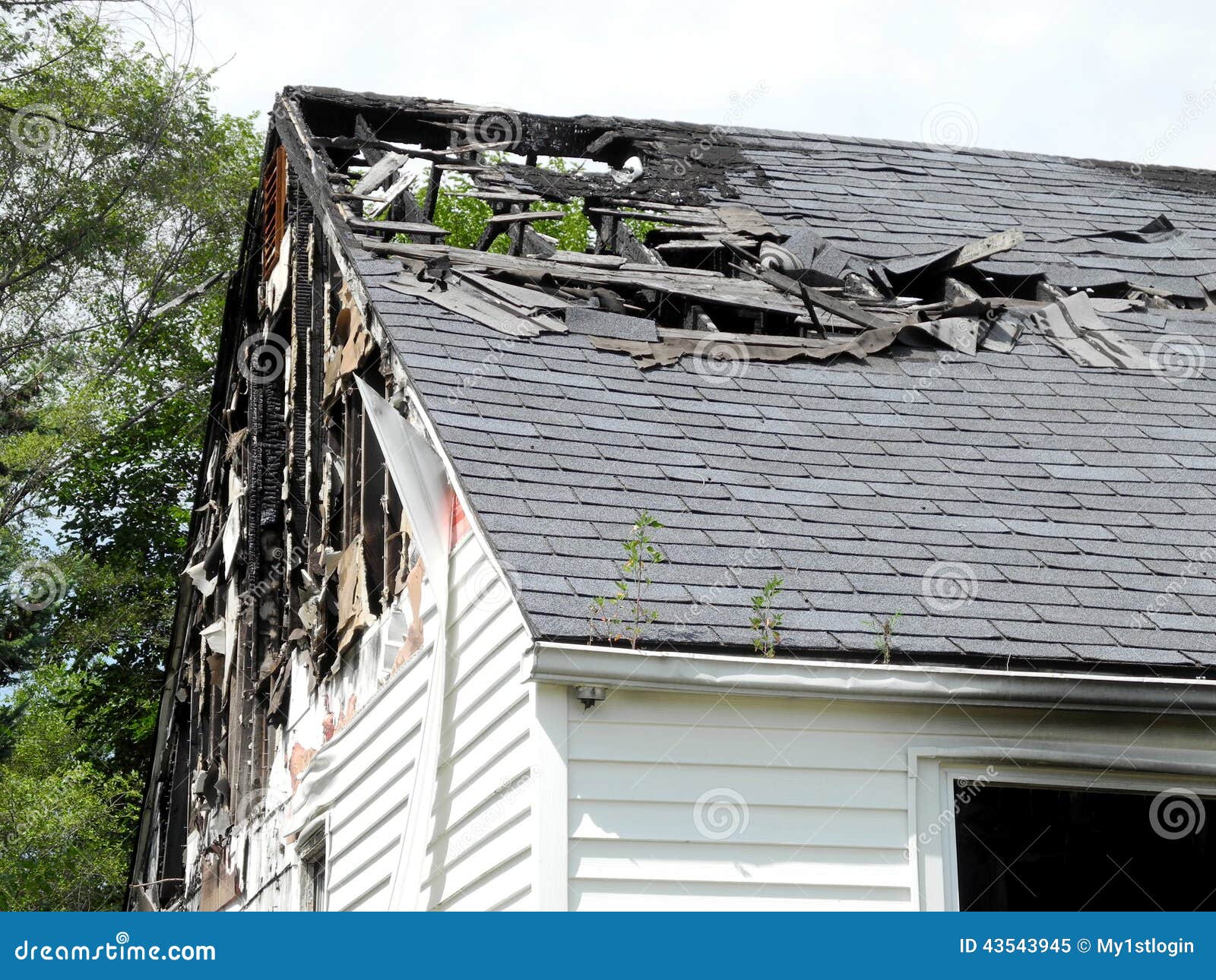 Burned house stock image. Image of smoke, damage, upstairs - 43543945