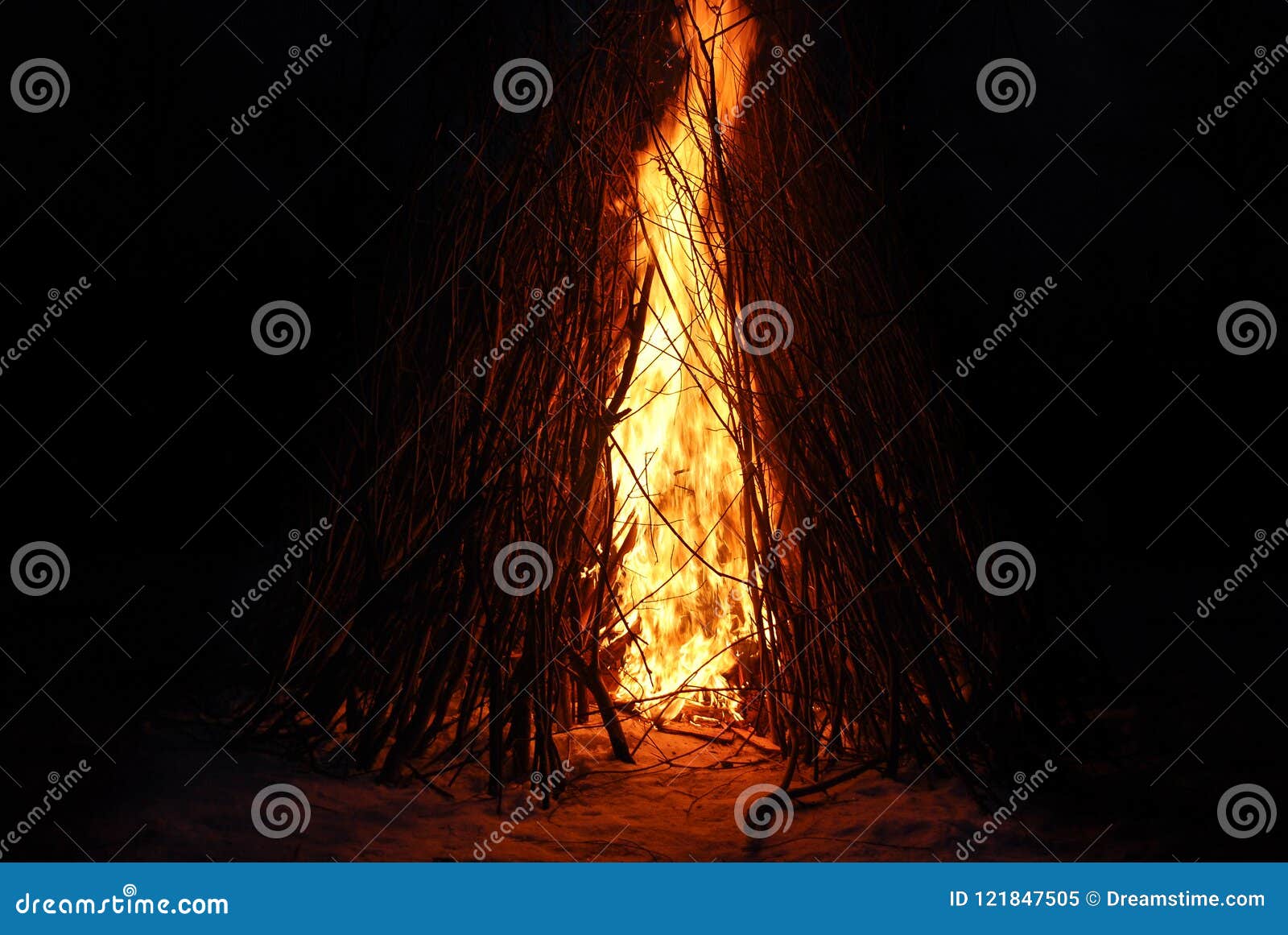 Bright Big Fire in the Night Stock Image - Image of darkn, fire: 121847505