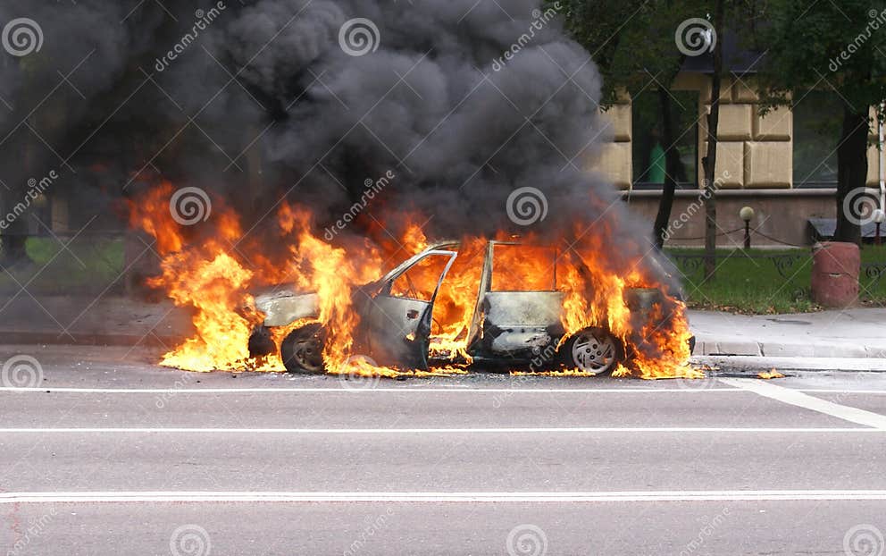 Burning car stock photo. Image of arson, trouble, inferno - 6436358