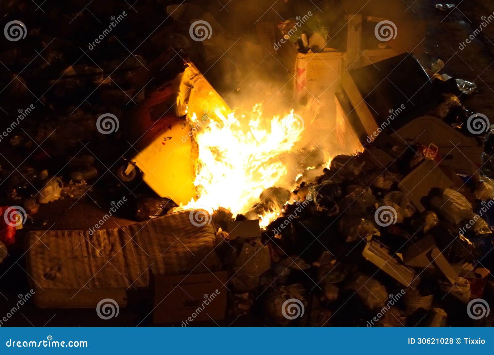 Burning Garbage stock photo. Image of unhygienic, junk - 30621028