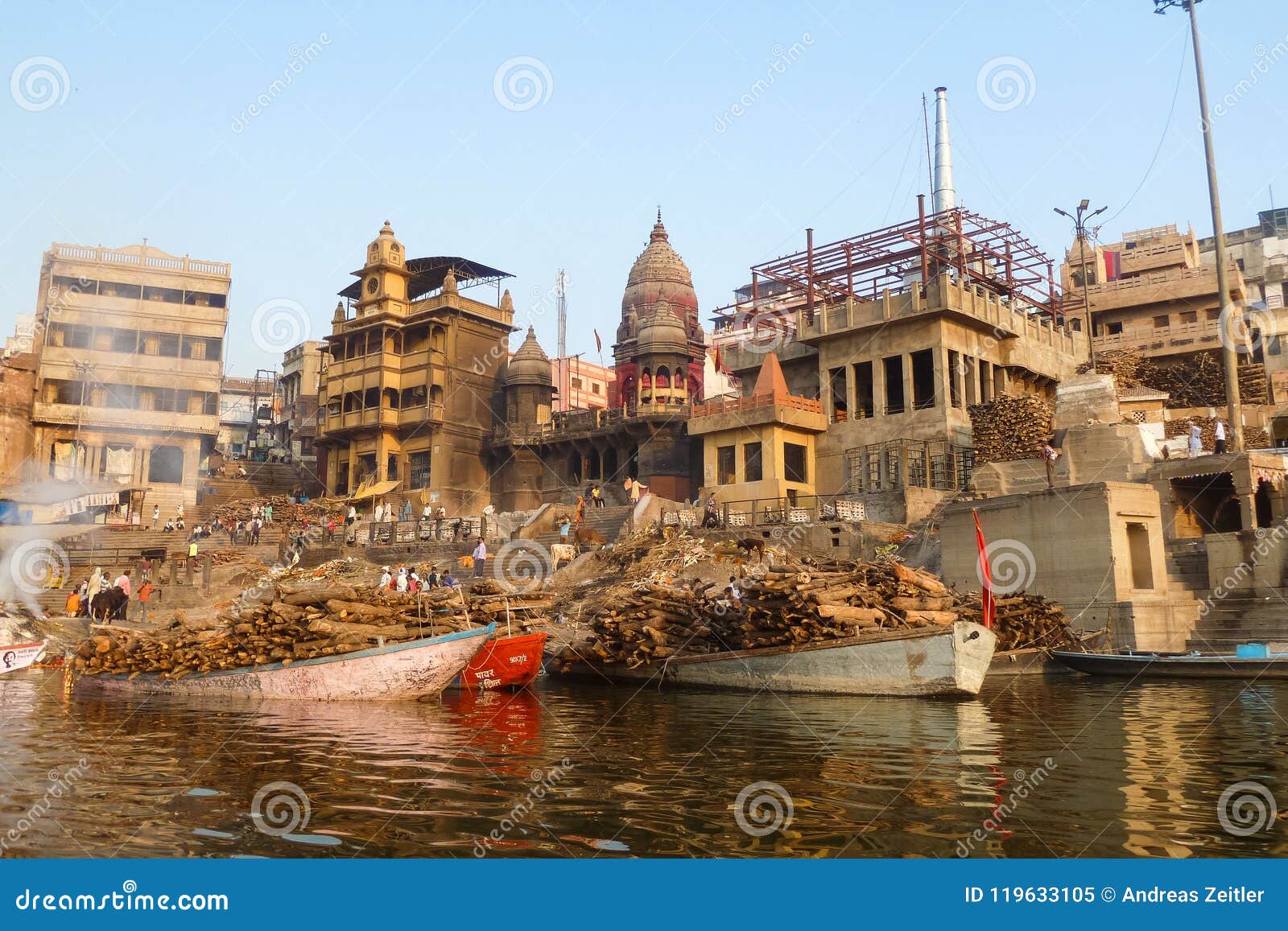 Burning Ghat at Varanasi, India Editorial Image - Image of benares ...