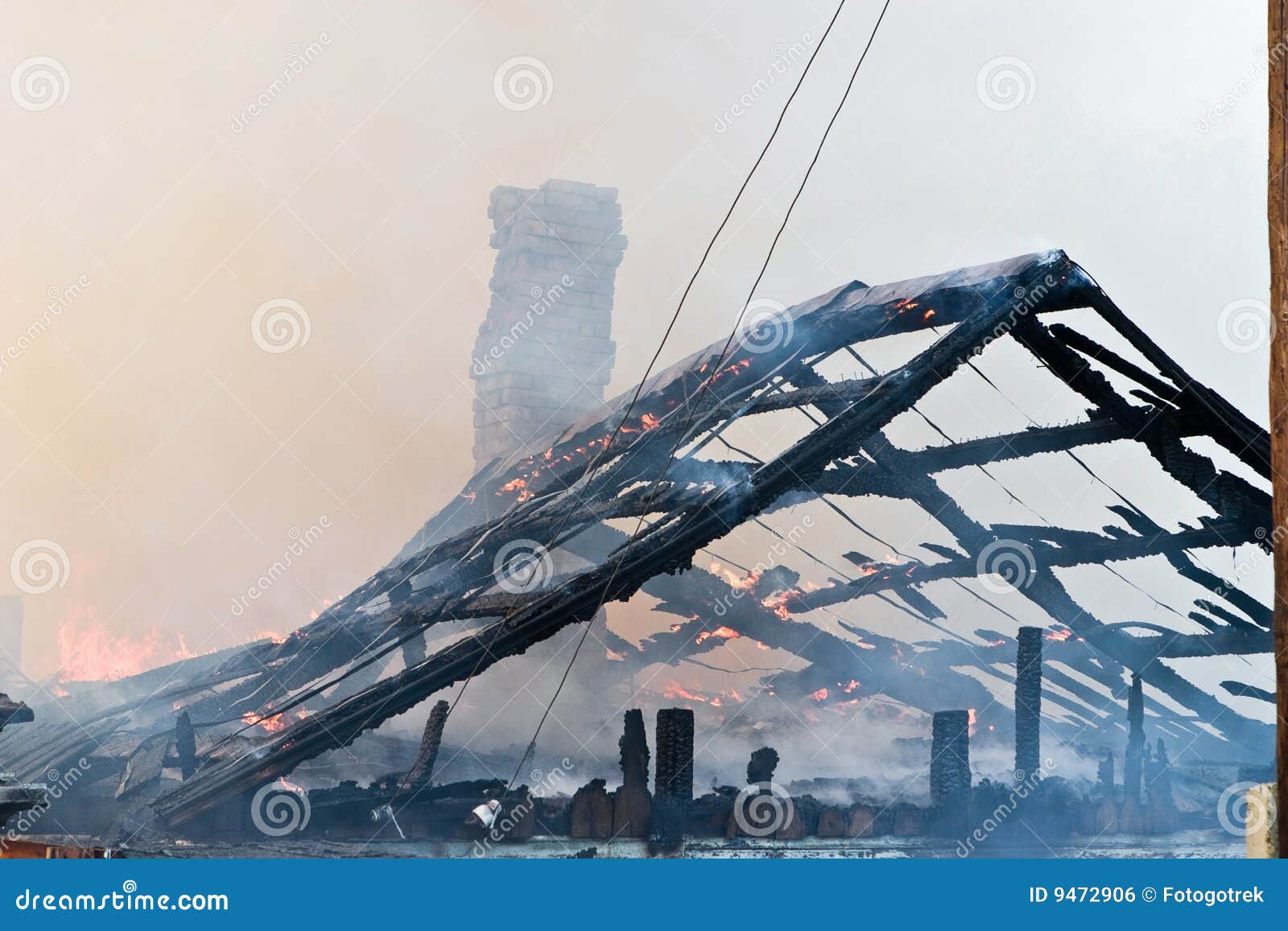 Burning house stock photo. Image of disaster, wood, exploding - 9472906
