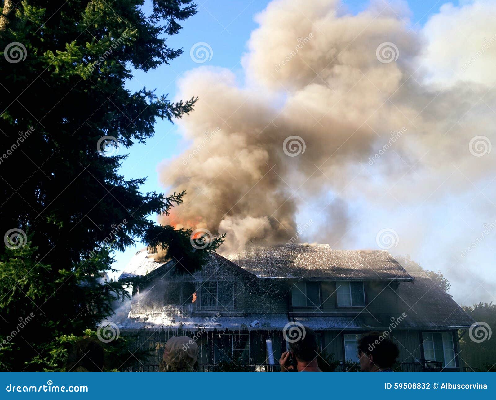 Burning House editorial photography. Image of bystanders - 59508832