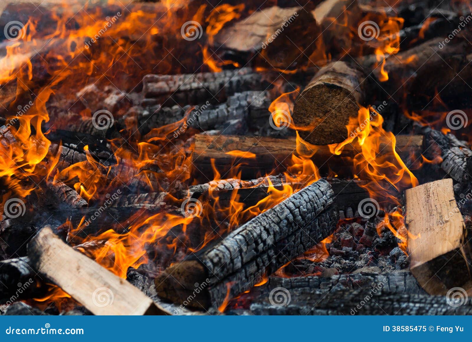 Burning Log stock image. Image of danger, wood, fire - 38585475