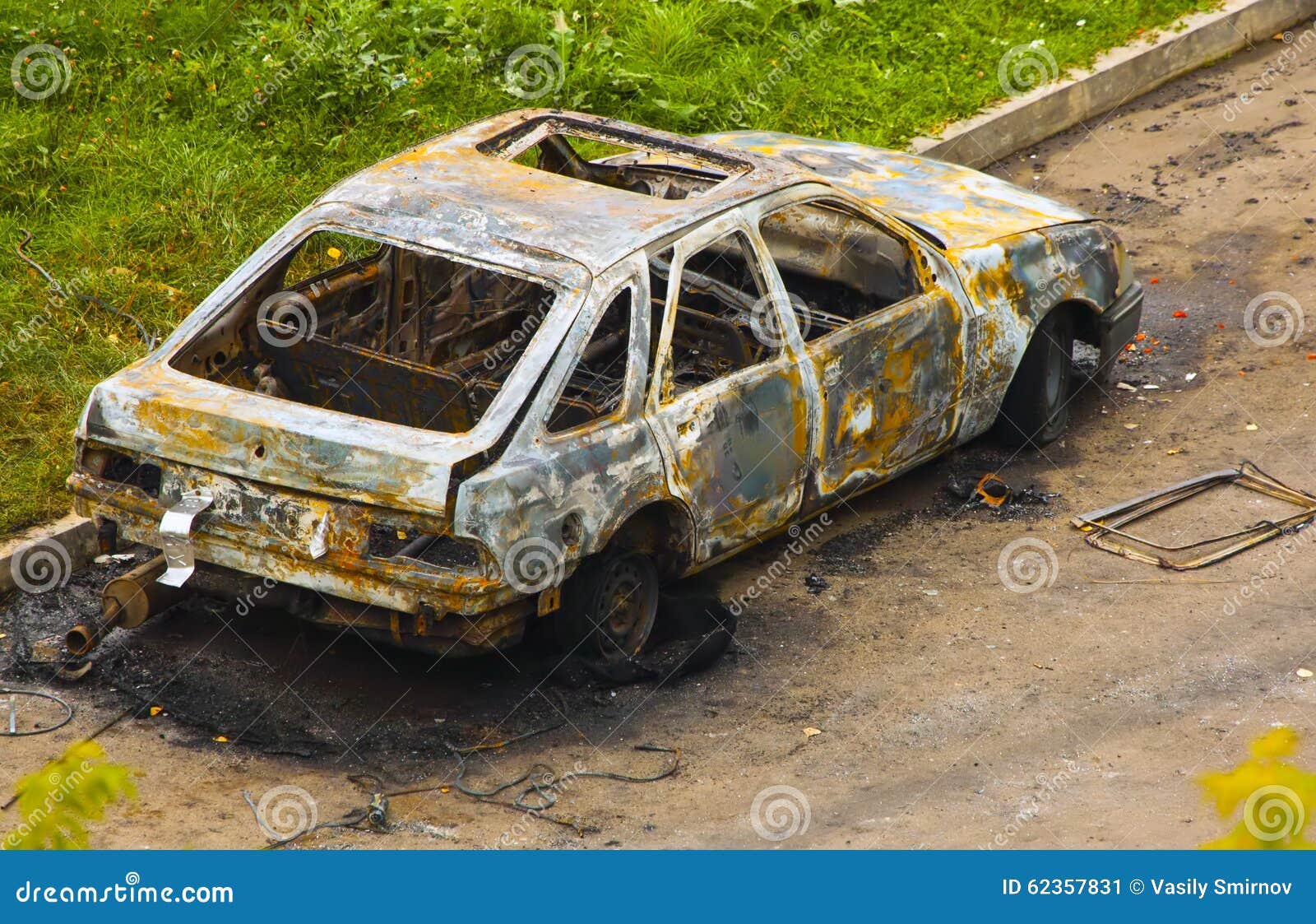 Burnt Car stock image. Image of road, flame, standing - 62357831
