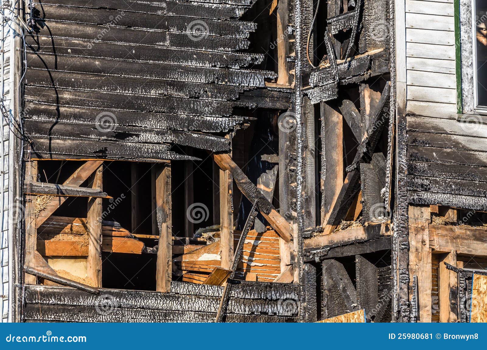 Burnt House stock image. Image of horizontal, destruction - 25980681