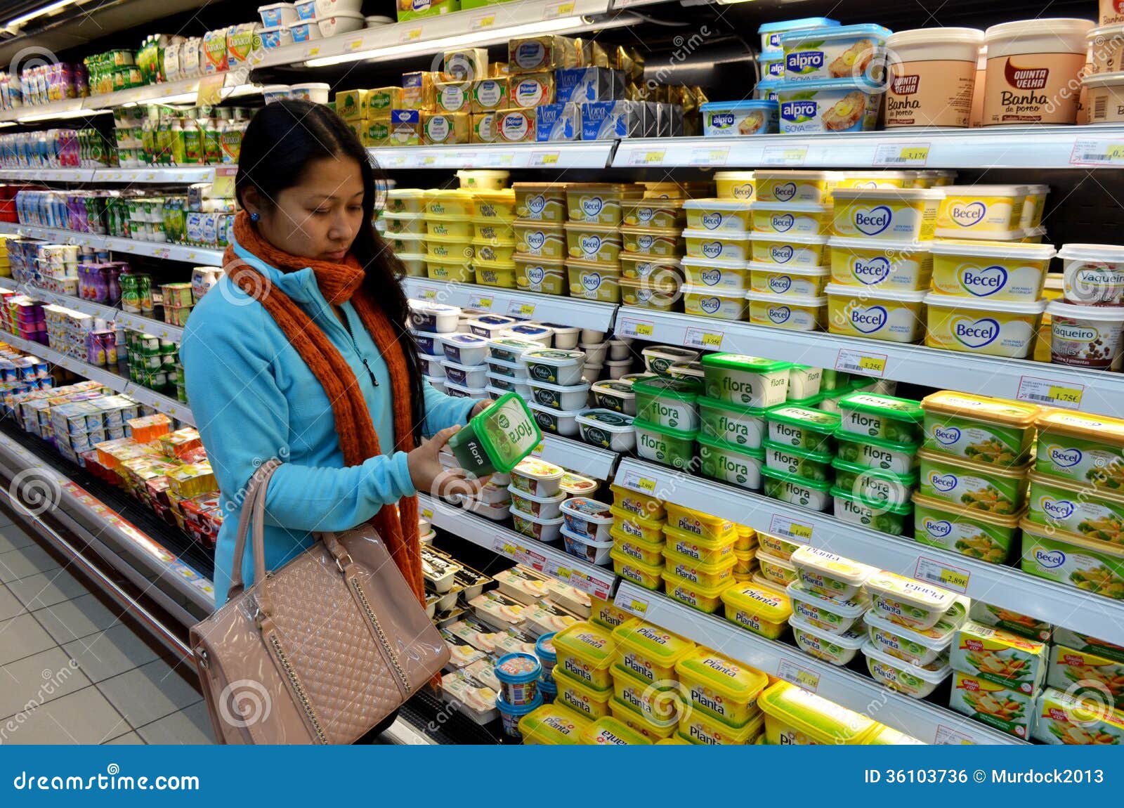 Burro & margarina fotografia editoriale. Immagine di mensola - 36103736