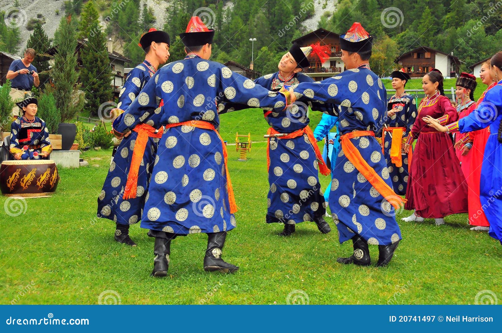 Buryat Dance Group editorial photography. Image of alps - 20741497