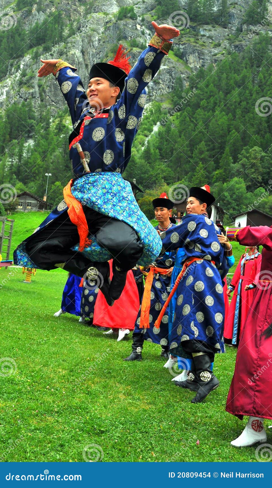 Buryat Dance Group editorial stock image. Image of arolla - 20809454