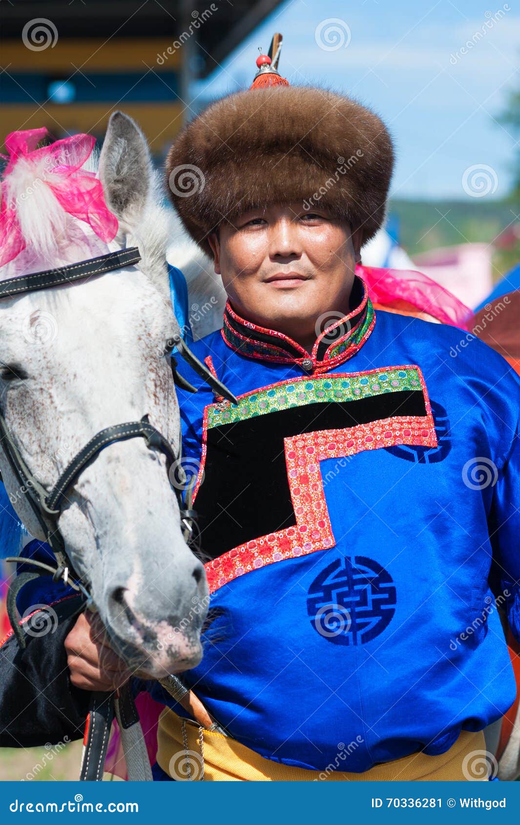 Buryat Mongoolse Mens Met Paard Redactionele Foto - Image of aziatisch ...