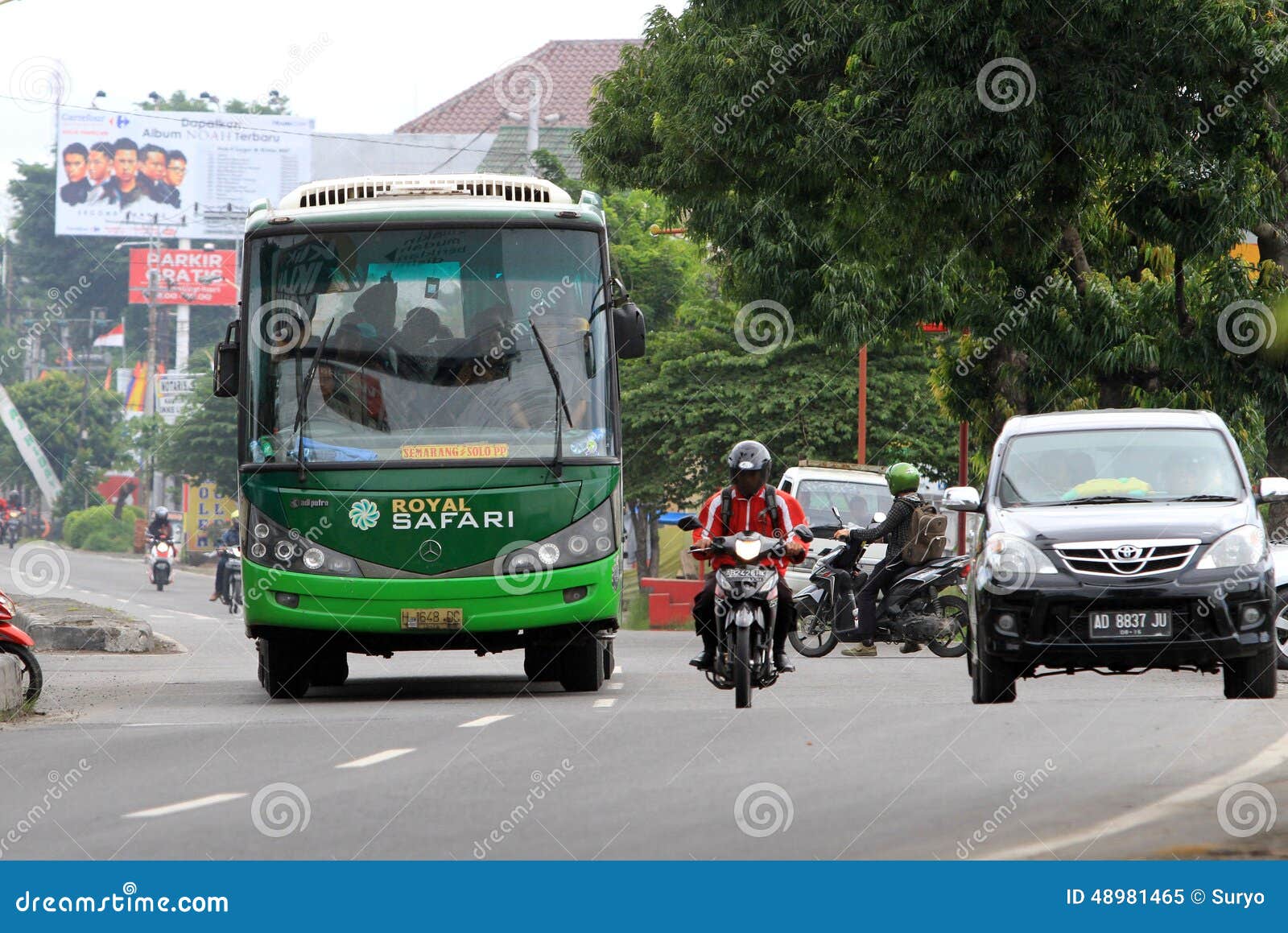 Bus editorial image. Image of move, java, people, passengers - 48981465
