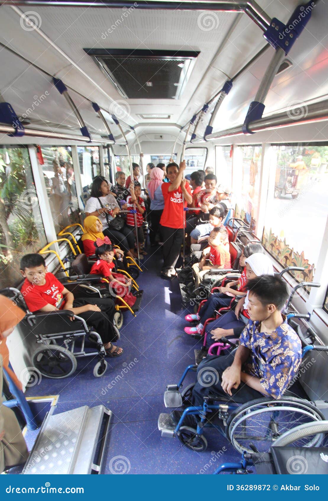 Bus for disabled people editorial photography. Image of java - 36289872