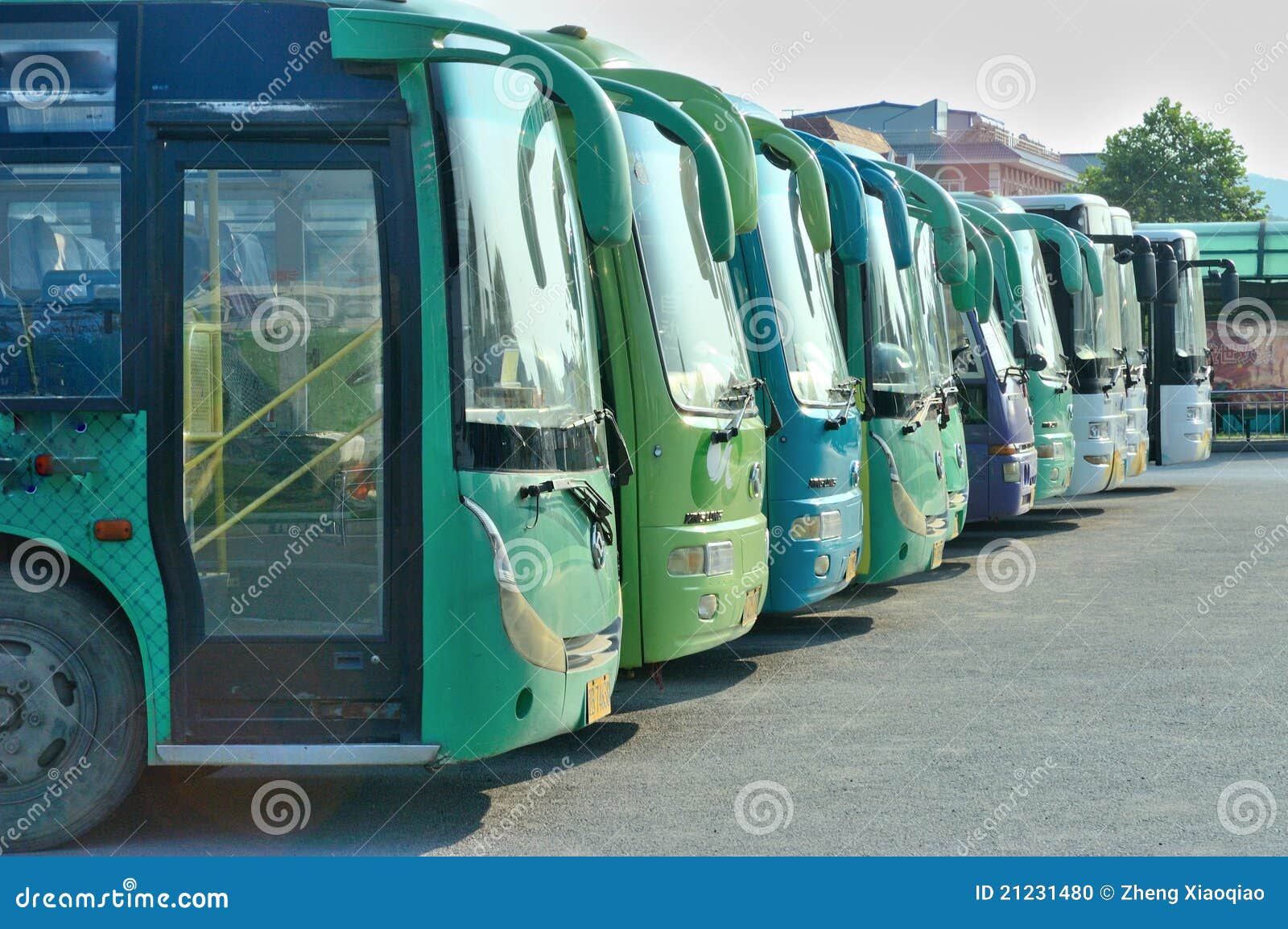 Bus in line editorial image. Image of vehicle, vector - 21231480