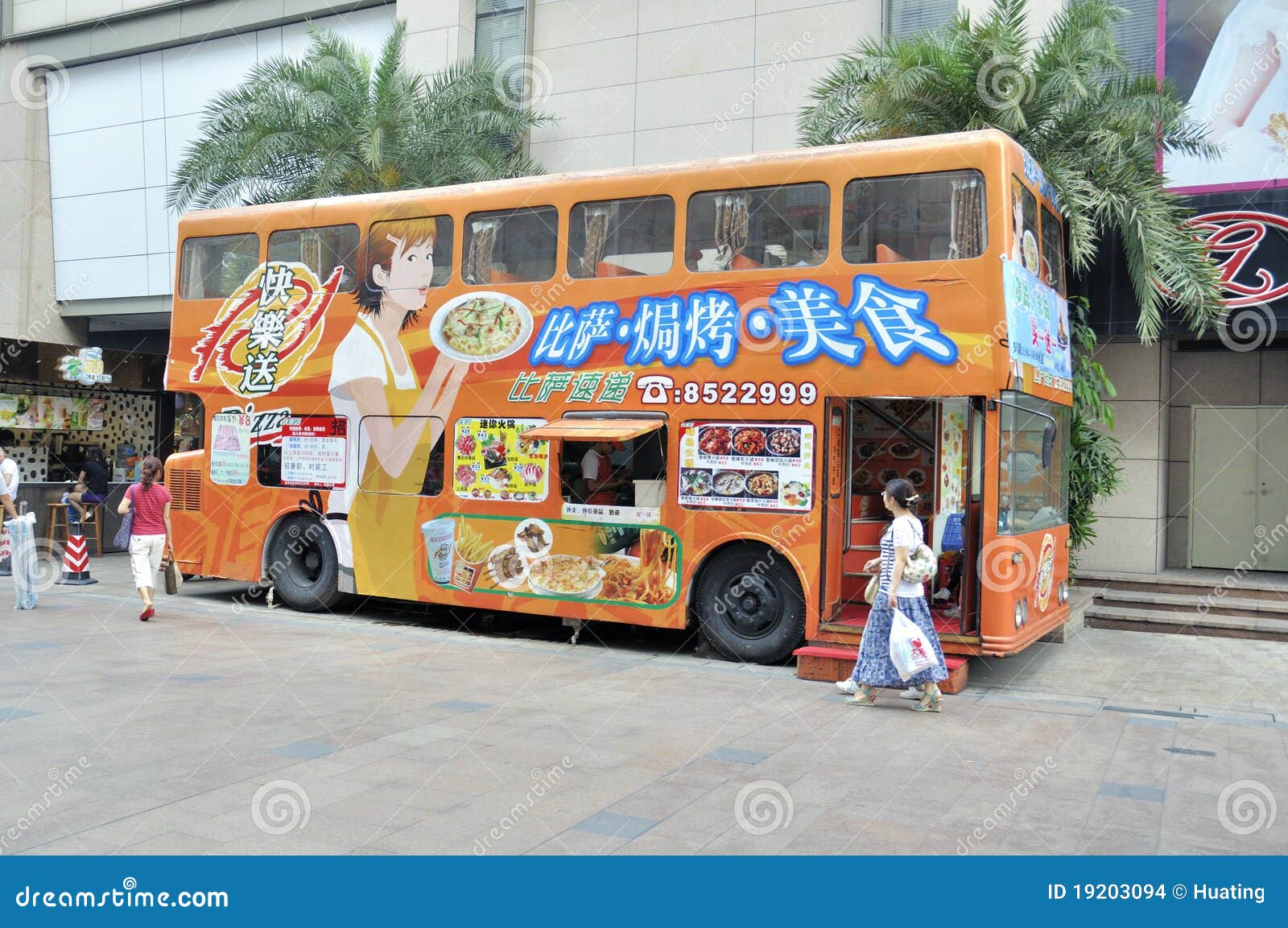 Bus restaurant editorial stock image. Image of attendee - 19203094