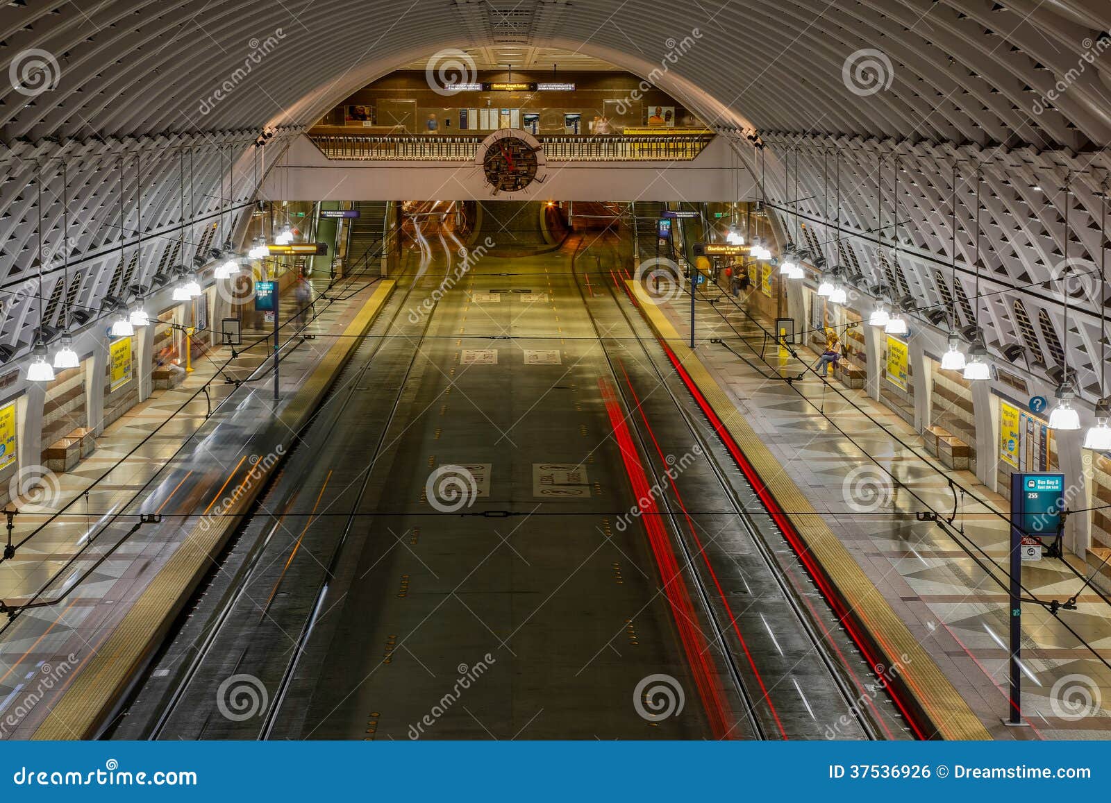 Bus station Seattle editorial photo. Image of downtown - 37536926