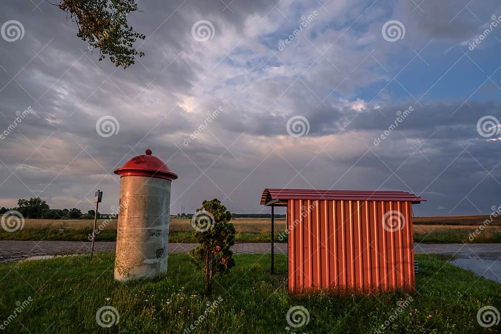BUS STOP in the COUNTRYSIDE Stock Image - Image of street, information ...