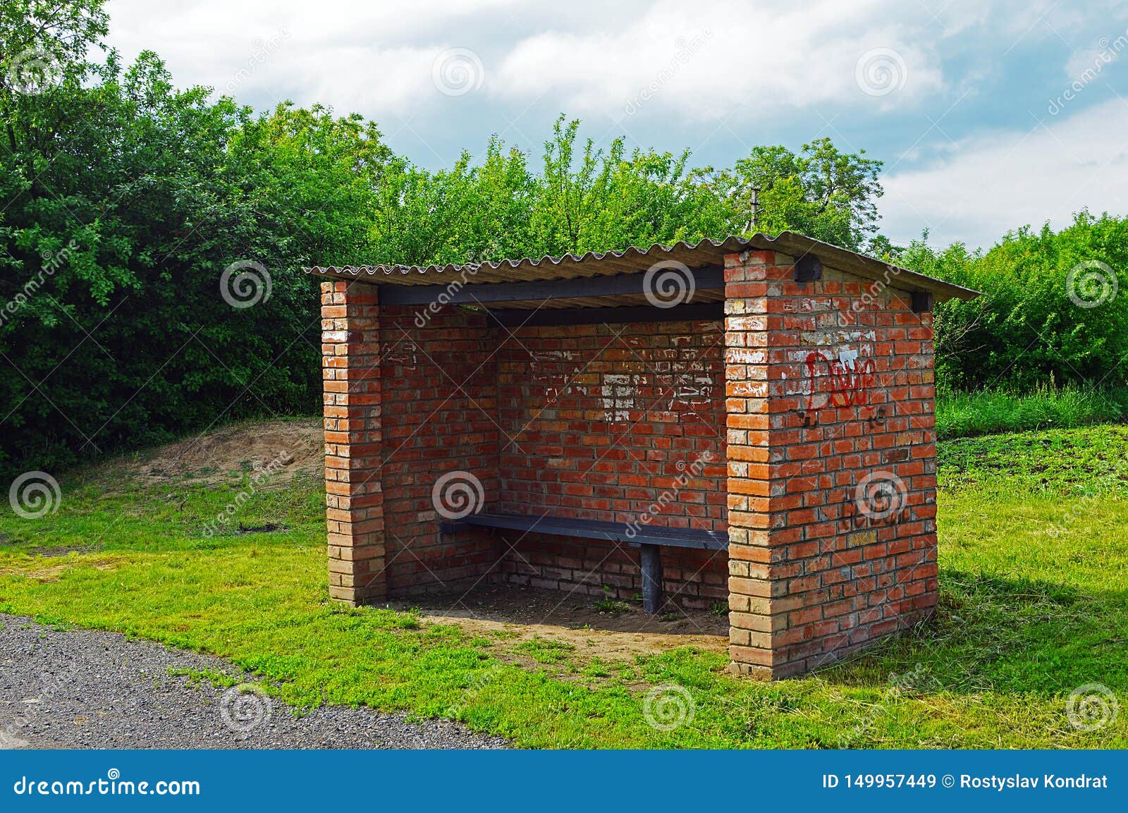 Bus stop on a rural road stock image. Image of roof - 149957449