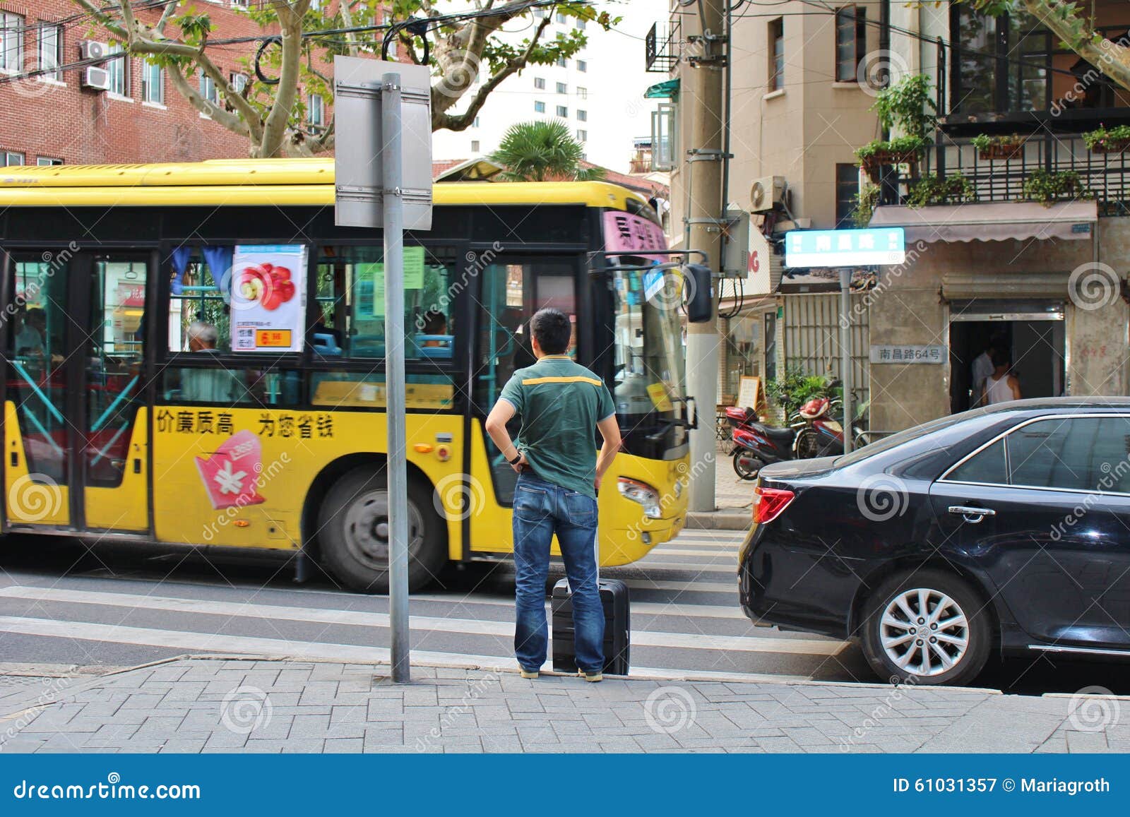 Bus stop in Shanghai editorial photography. Image of asian - 61031357