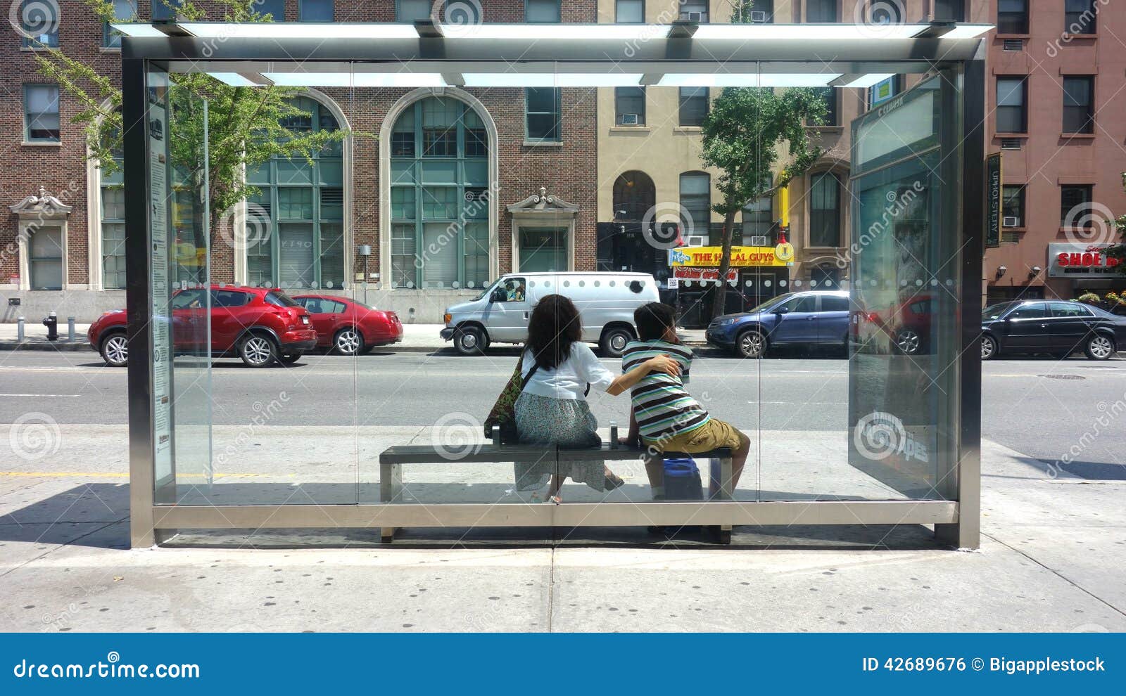 New York City Bus Stop Editorial Photo - Image: 42689676