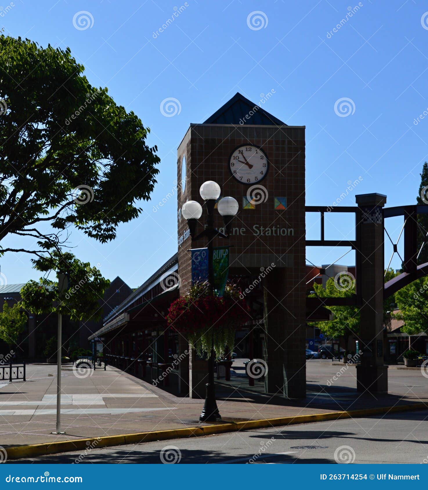 Bus Terminal in Downtown Eugene, Oregon Editorial Stock Image - Image ...
