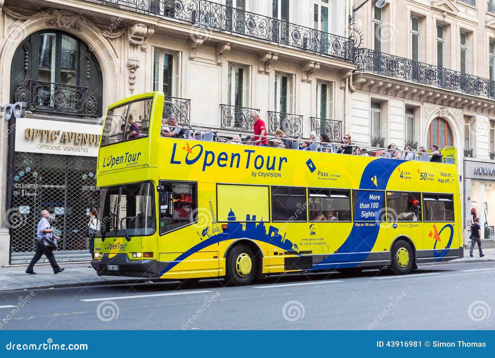 Bus touristique de Paris photo éditorial. Image du bleu - 43916981