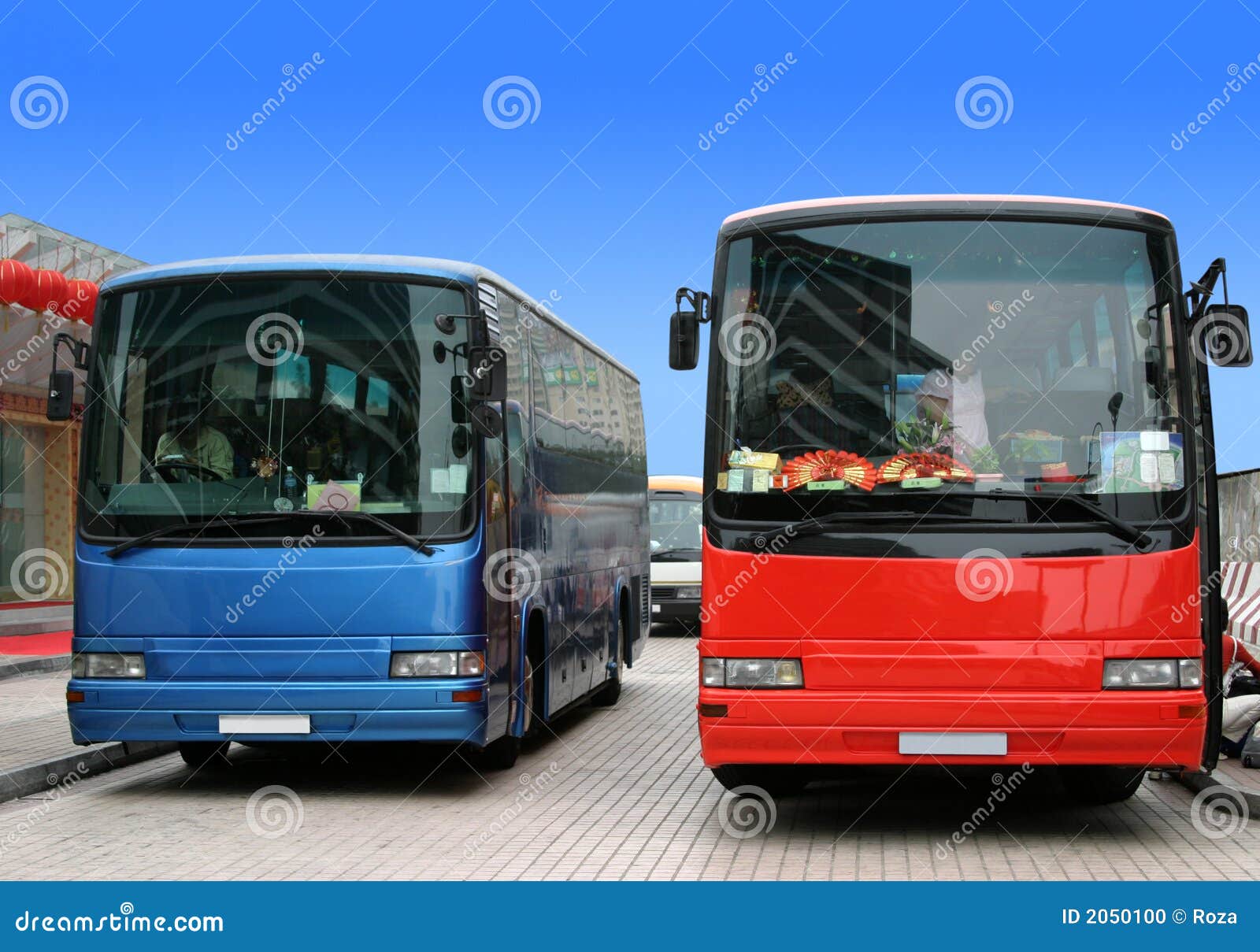 Bus waiting for tourists stock photo. Image of travel - 2050100