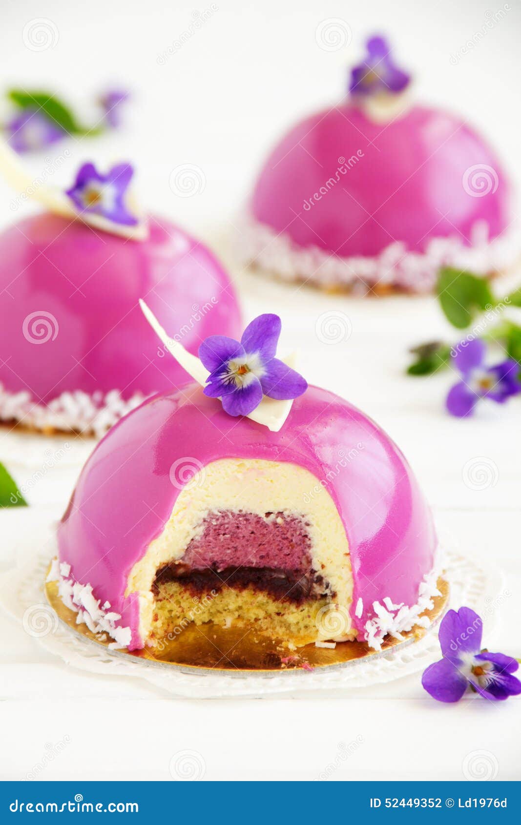 Bush Blueberry Cake with Cream Stock Photo - Image of french, dessert ...