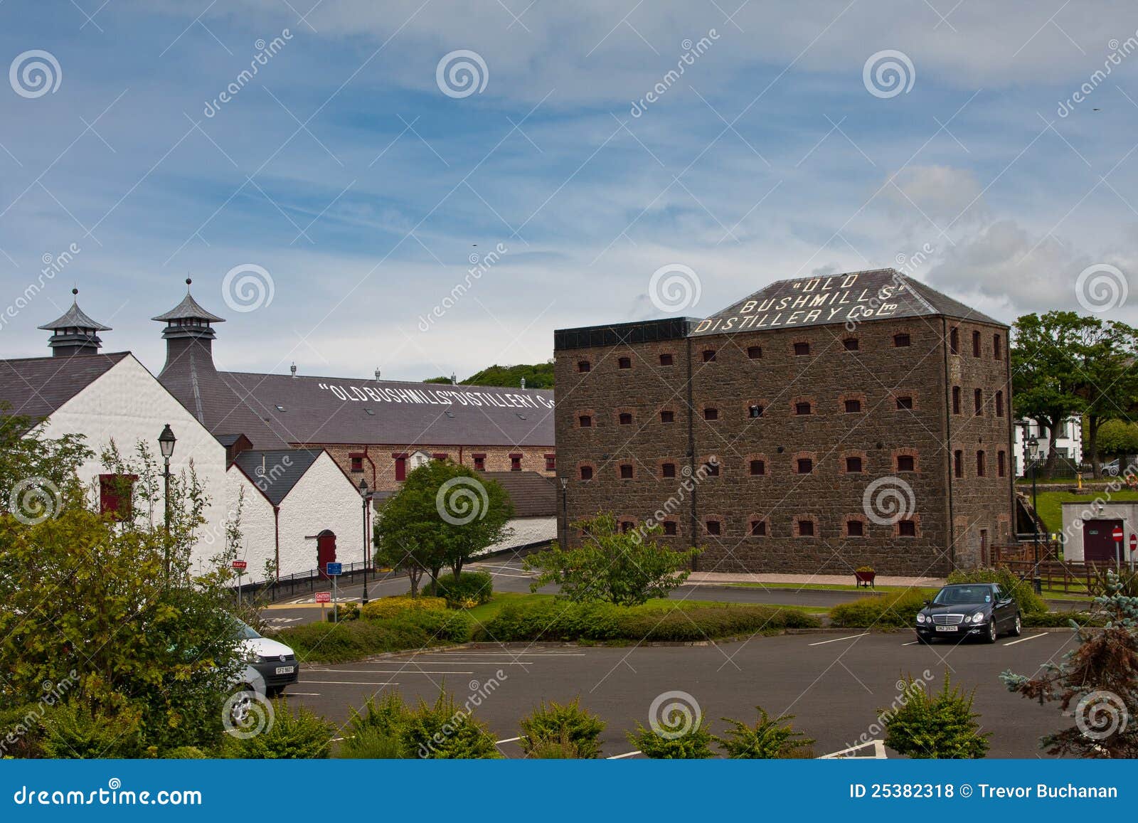 Bushmills Distillery editorial stock photo. Image of northern - 25382318