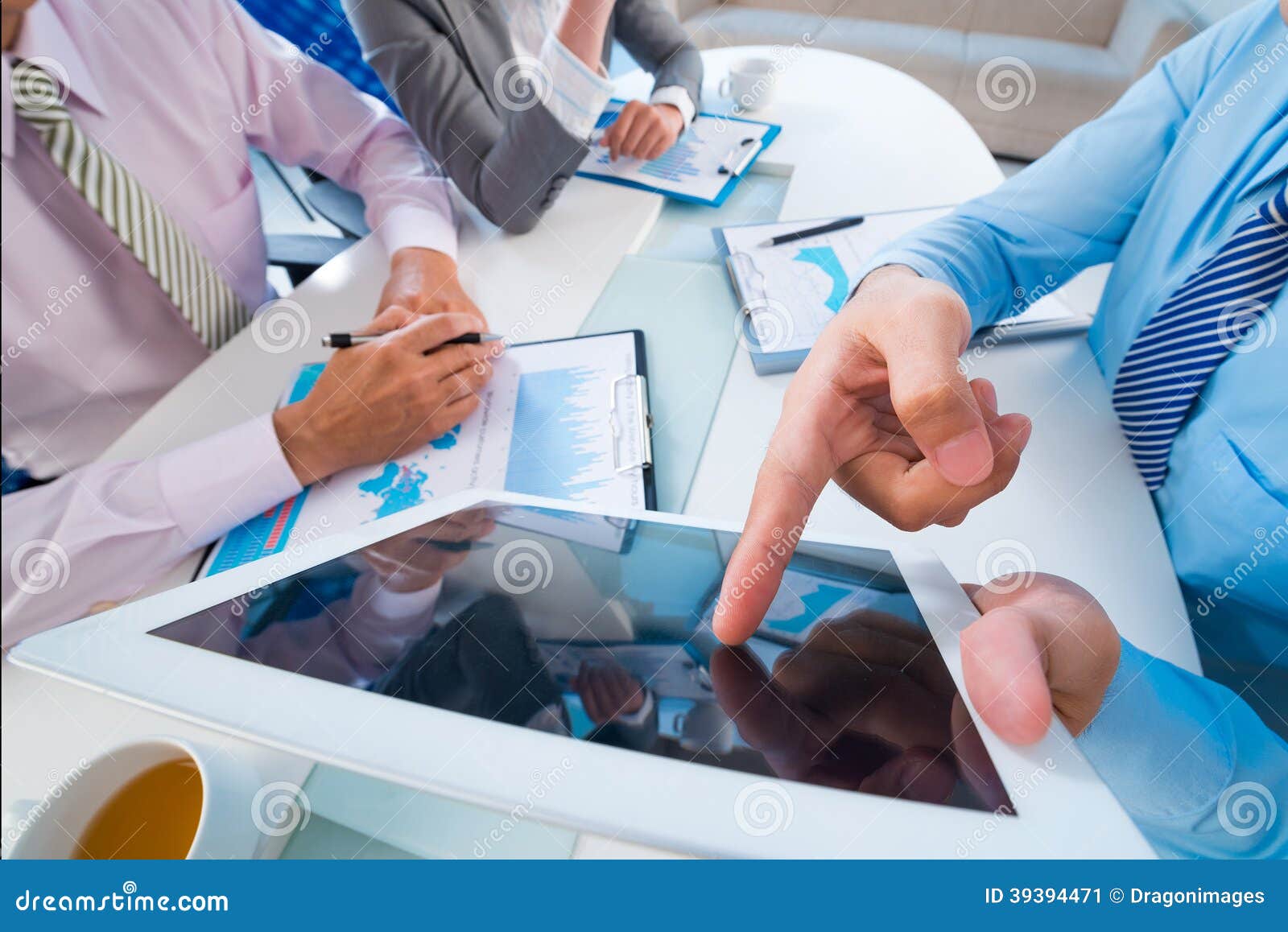 Women Business Roundtable Stock Photos - Free & Royalty-Free Stock ...