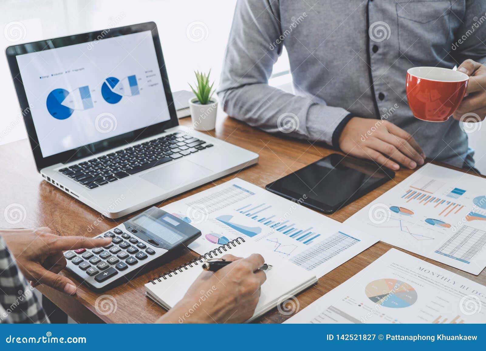 Business Casual Team Meeting Working with New Startup Project ...