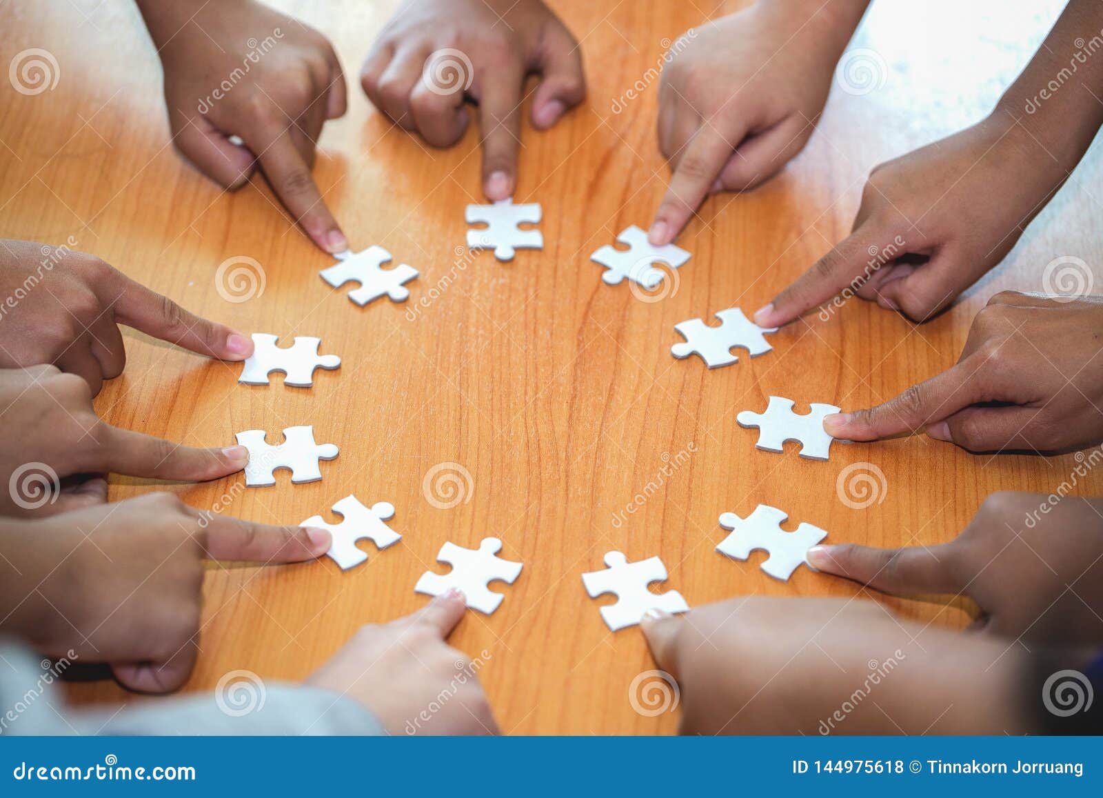 Business Concept, Group of Business People Assembling Jigsaw Puzzle and ...