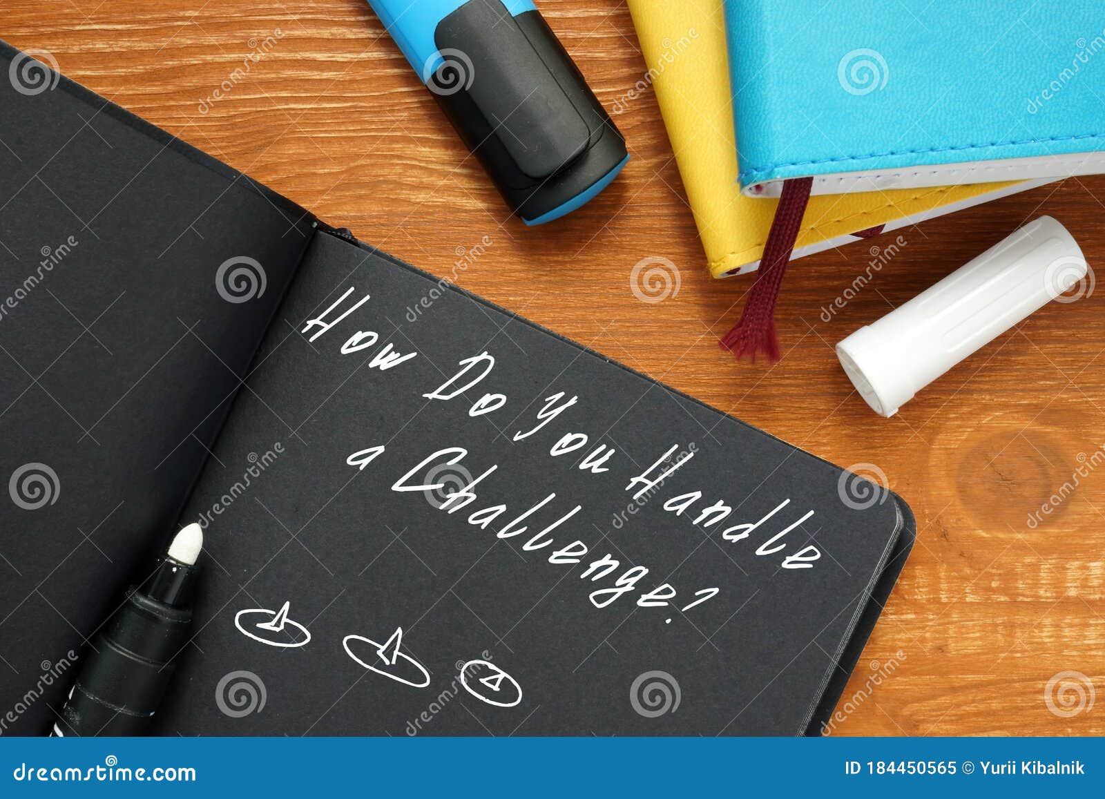 Business Concept about How Do You Handle a Challenge? with Inscription ...