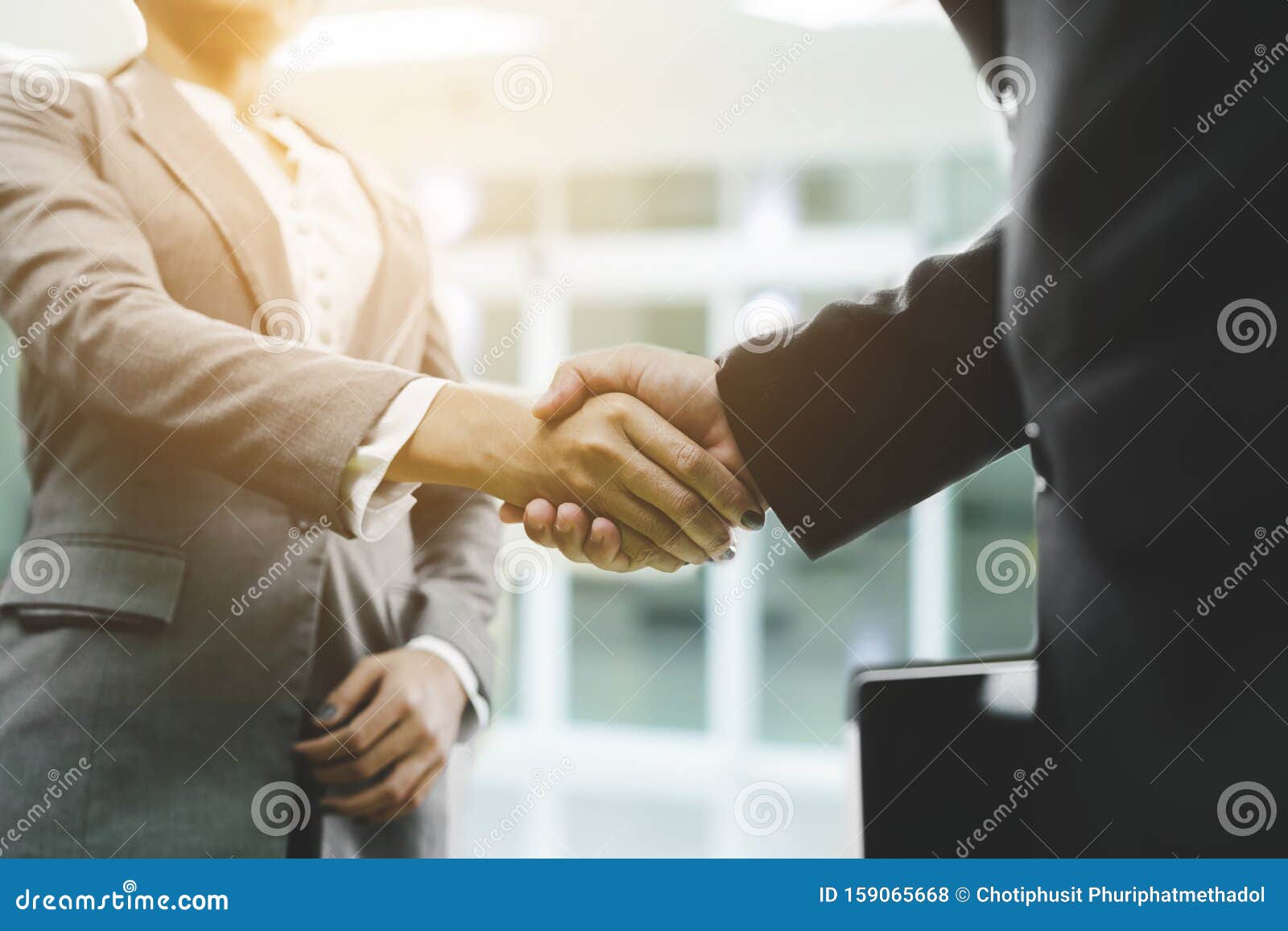 Men Shake Hands After The Deal Is Done Royalty-Free Stock Image ...