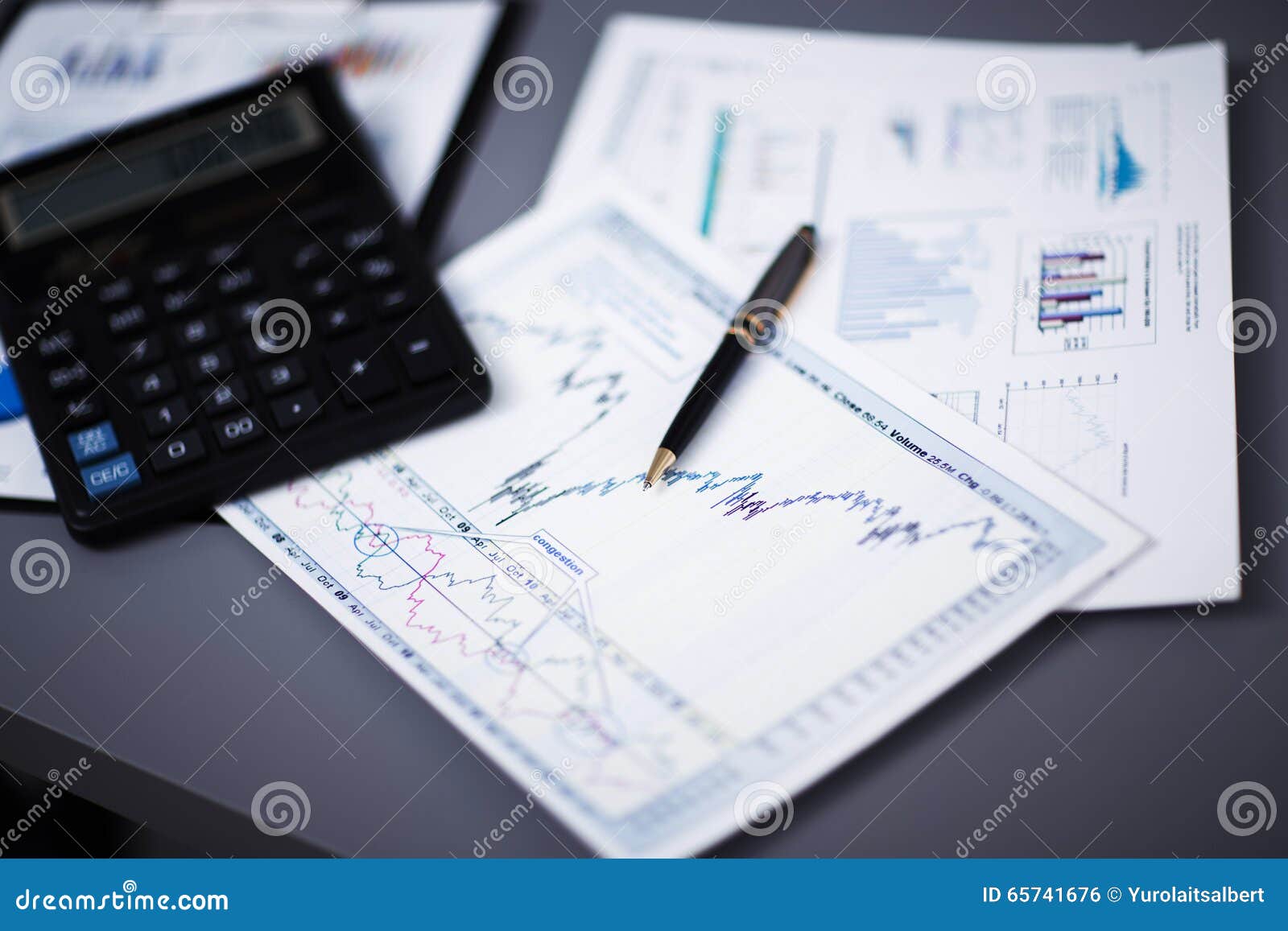 Business Graph Analysis Report. Stock Photo - Image of graphic, market ...