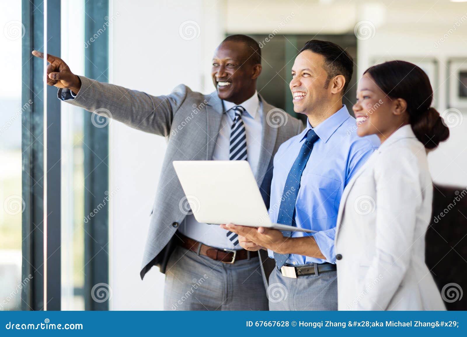Business Group Discussing Work Stock Photo - Image of group, discussing ...