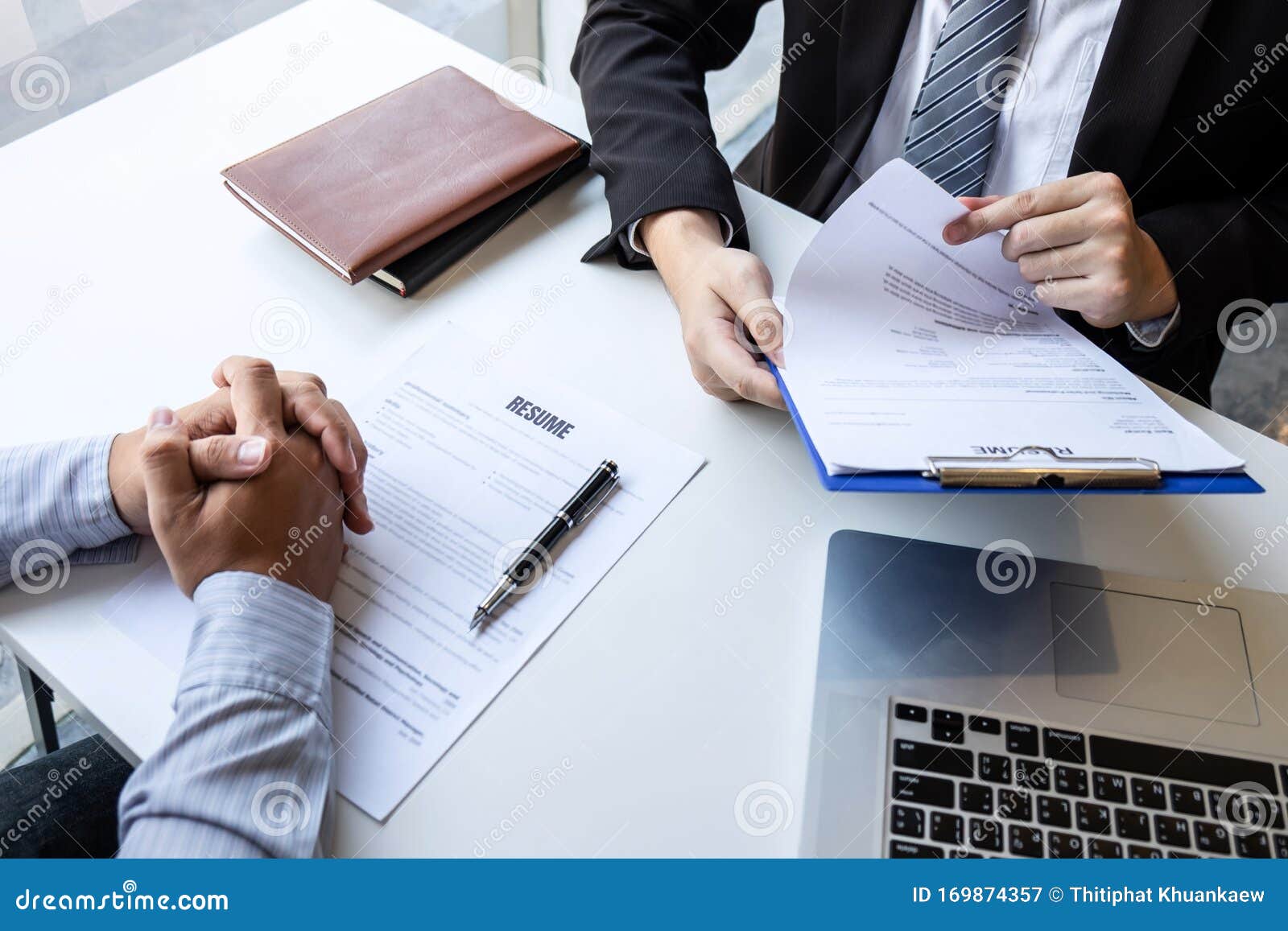 Business Interview Consider and Asking Candidate Questions a Resume ...