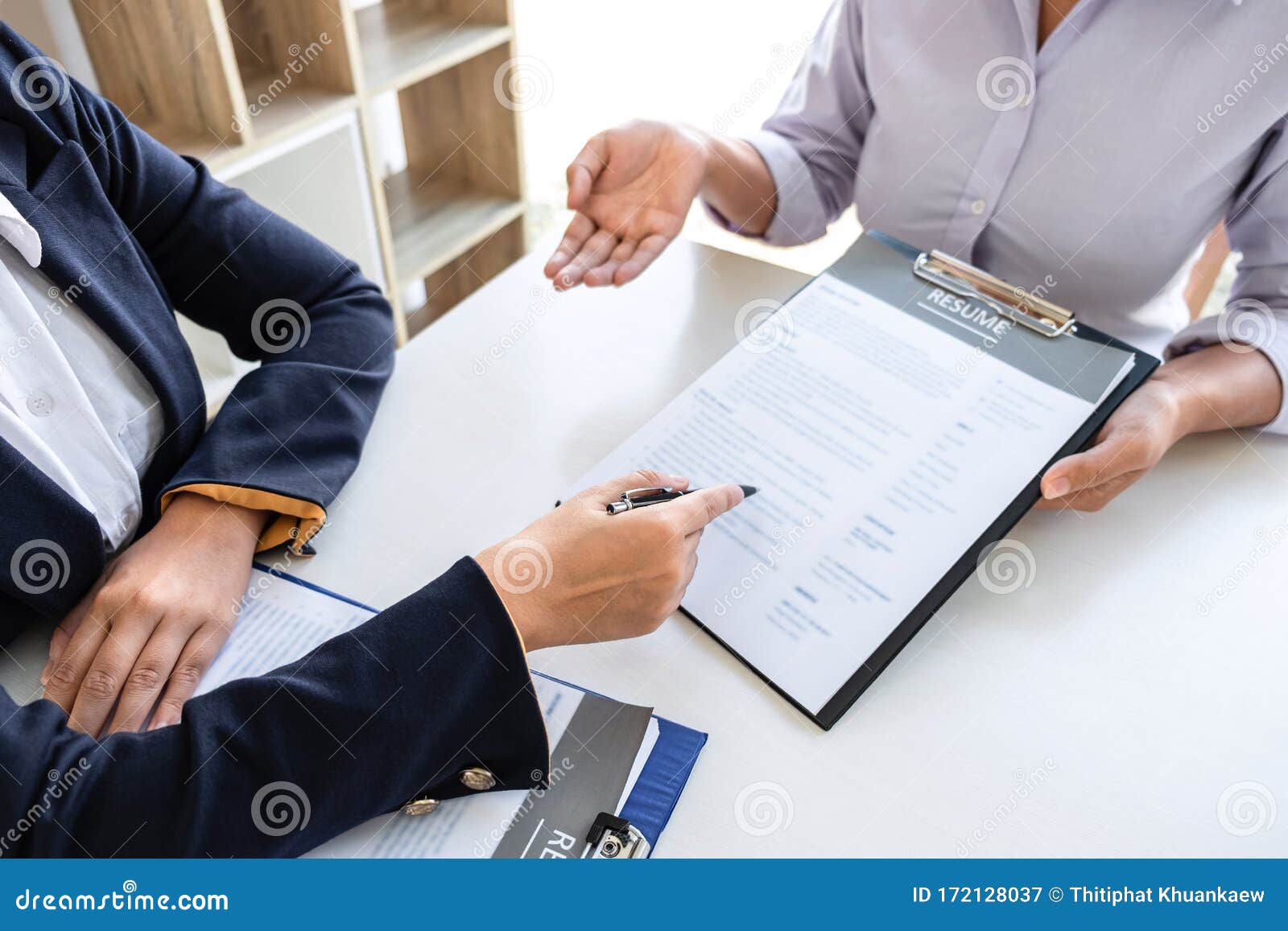 Business Interview Consider and Asking Candidate Questions a Resume ...