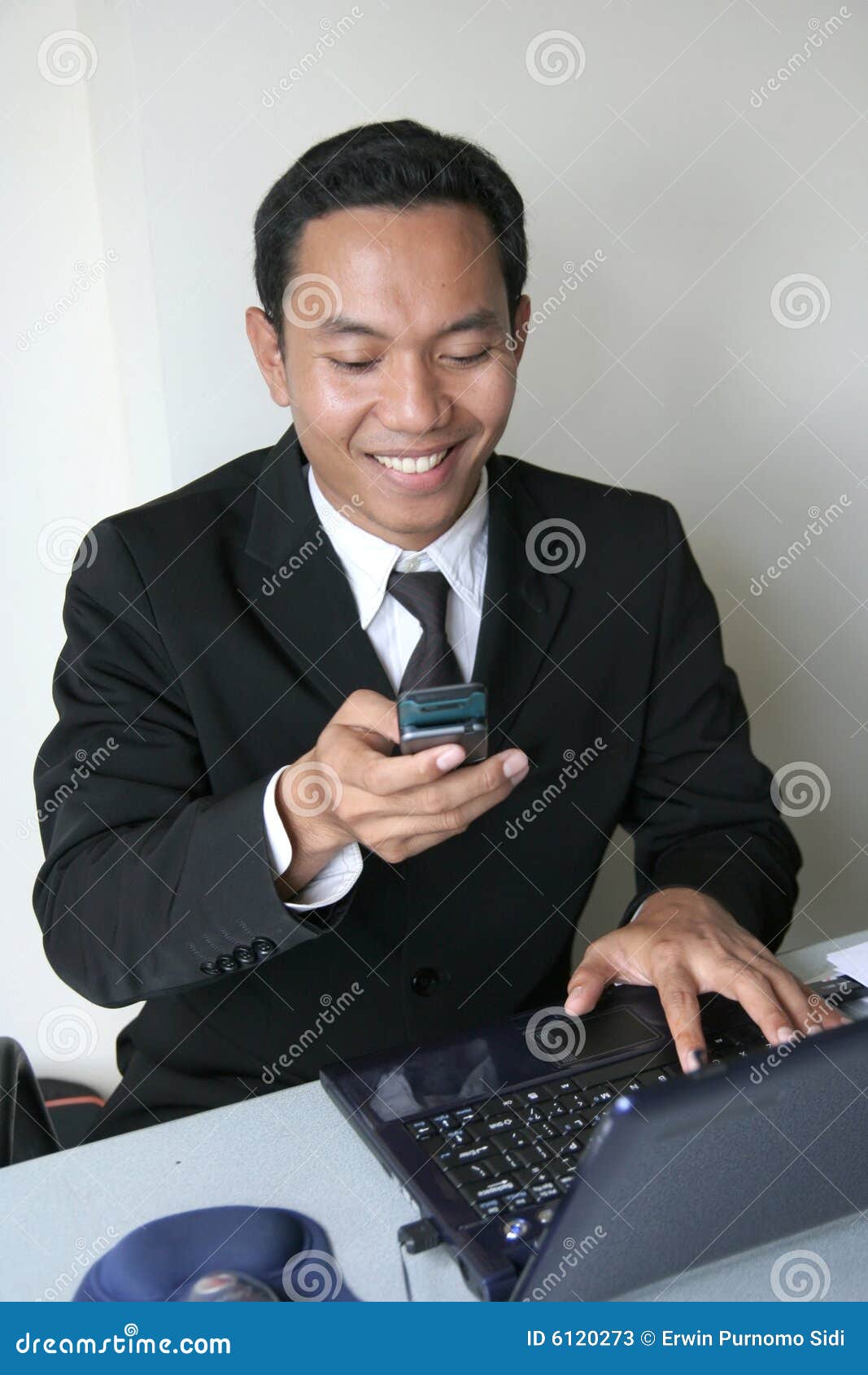 Business man calling stock image. Image of male, mobile - 6120273
