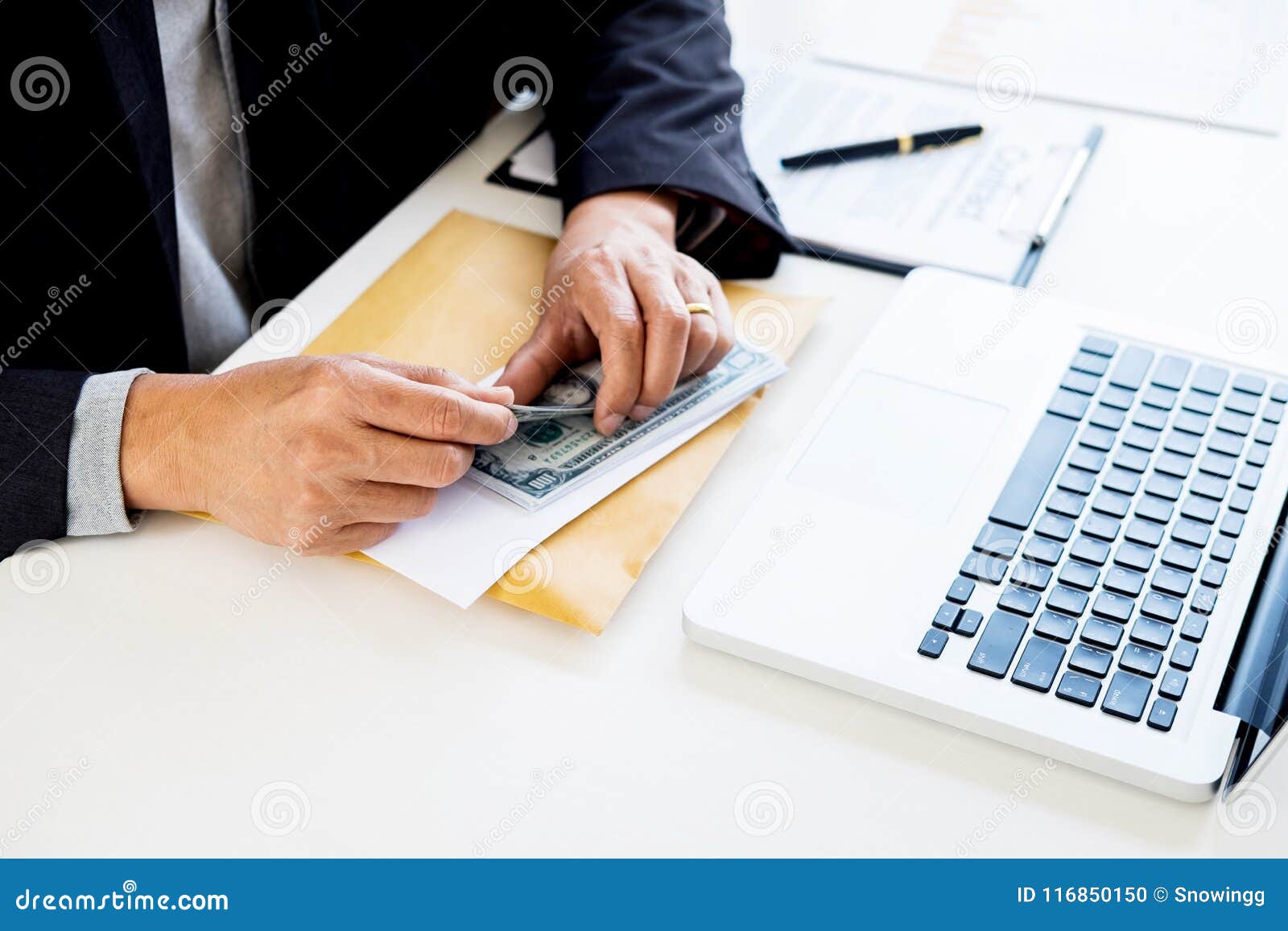 Business Man Counting Money at the Table, Accounting Concept Stock ...