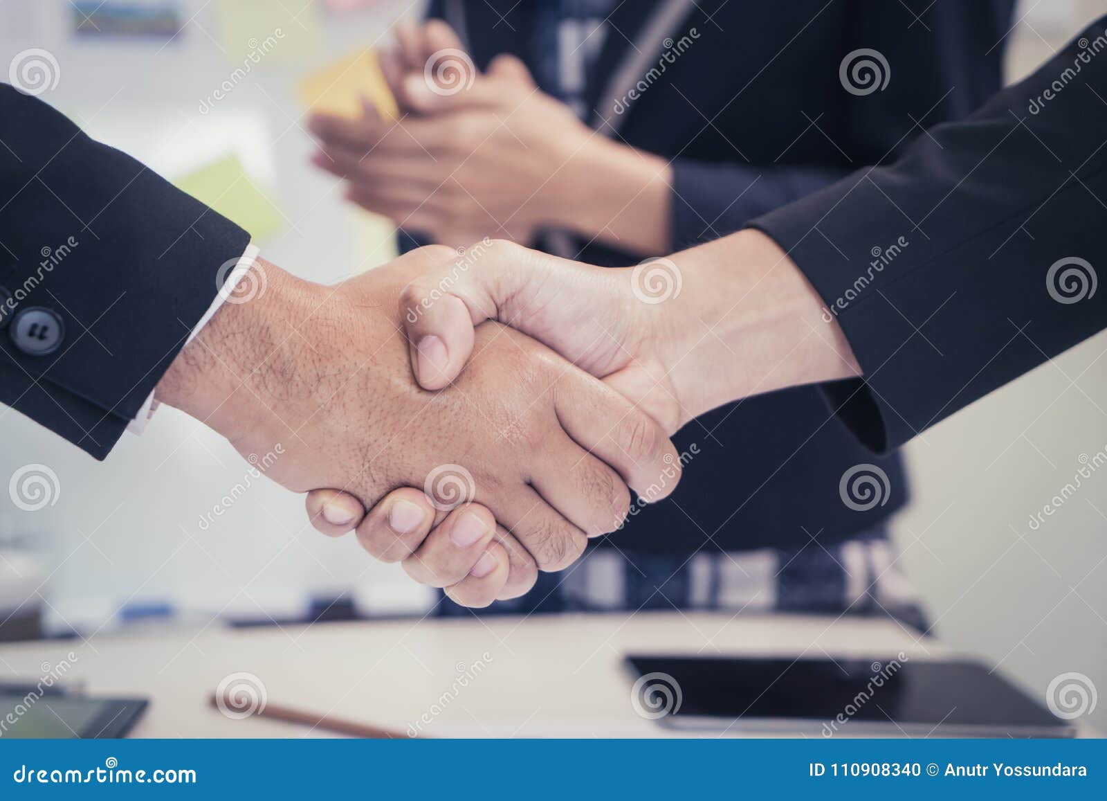 Business Man Shaking Hand with Woman Clapping Stock Photo - Image of ...