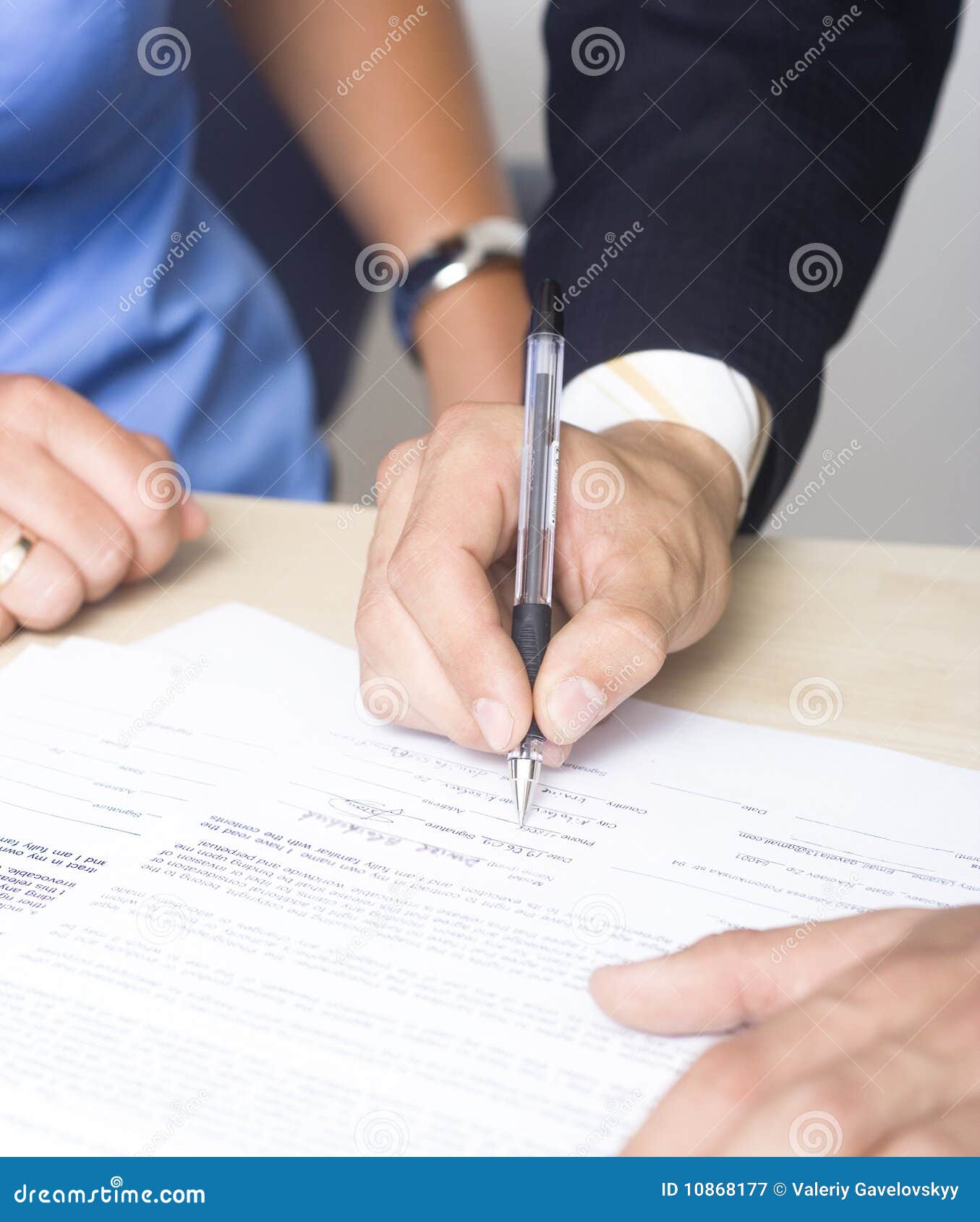 A Business Man Sign the Agreement Stock Image - Image of signs, lawyer ...