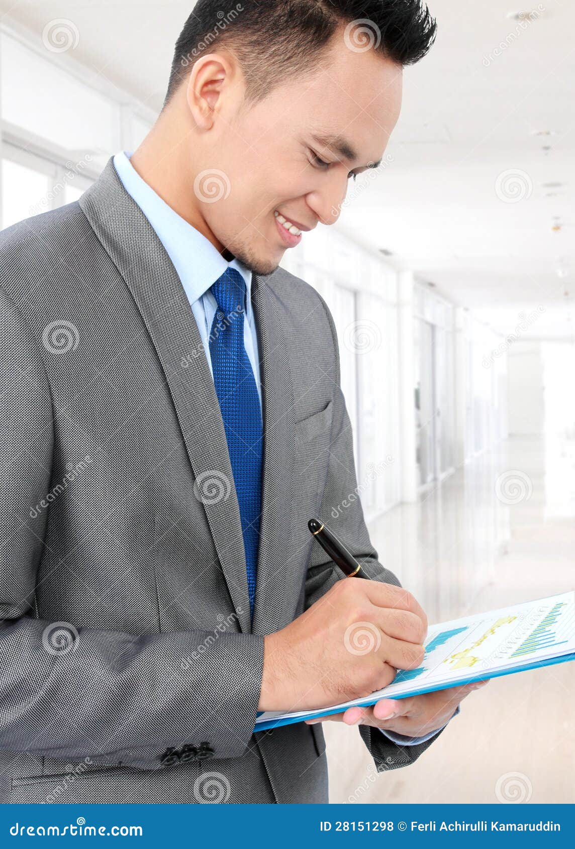 Business Man Signing Contract Stock Photo - Image of smile, asian: 28151298