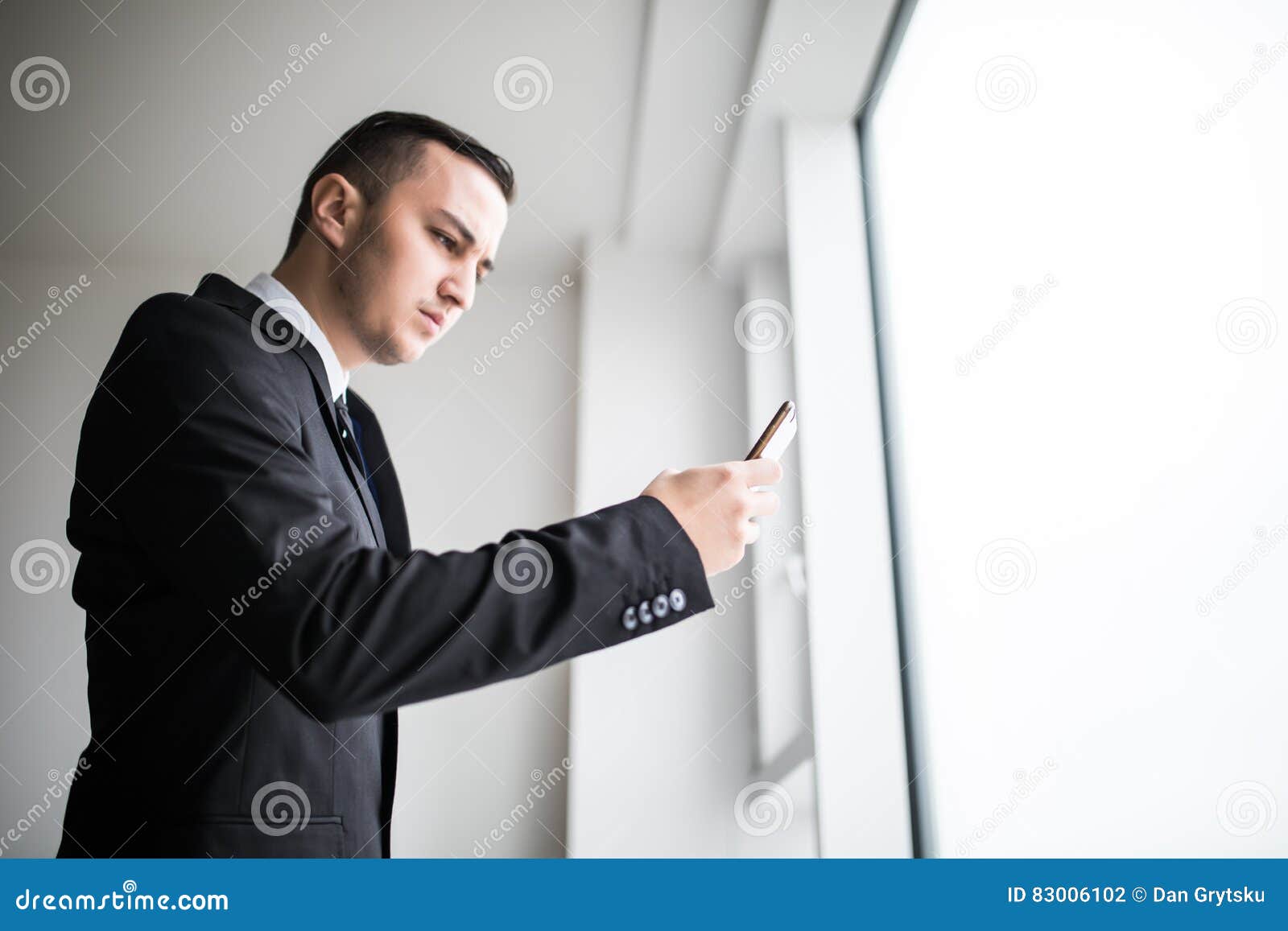 Business Man Texting at Work Stock Photo - Image of good, fashion: 83006102