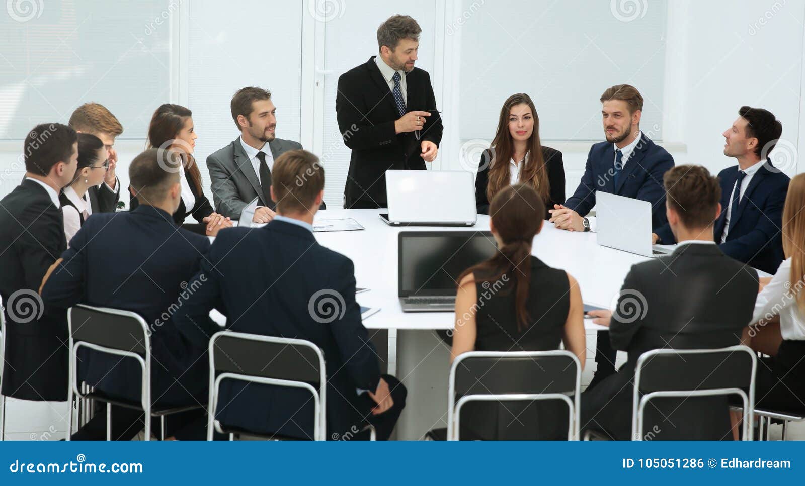 Business Negotiations at the Round Table Stock Photo - Image of ...
