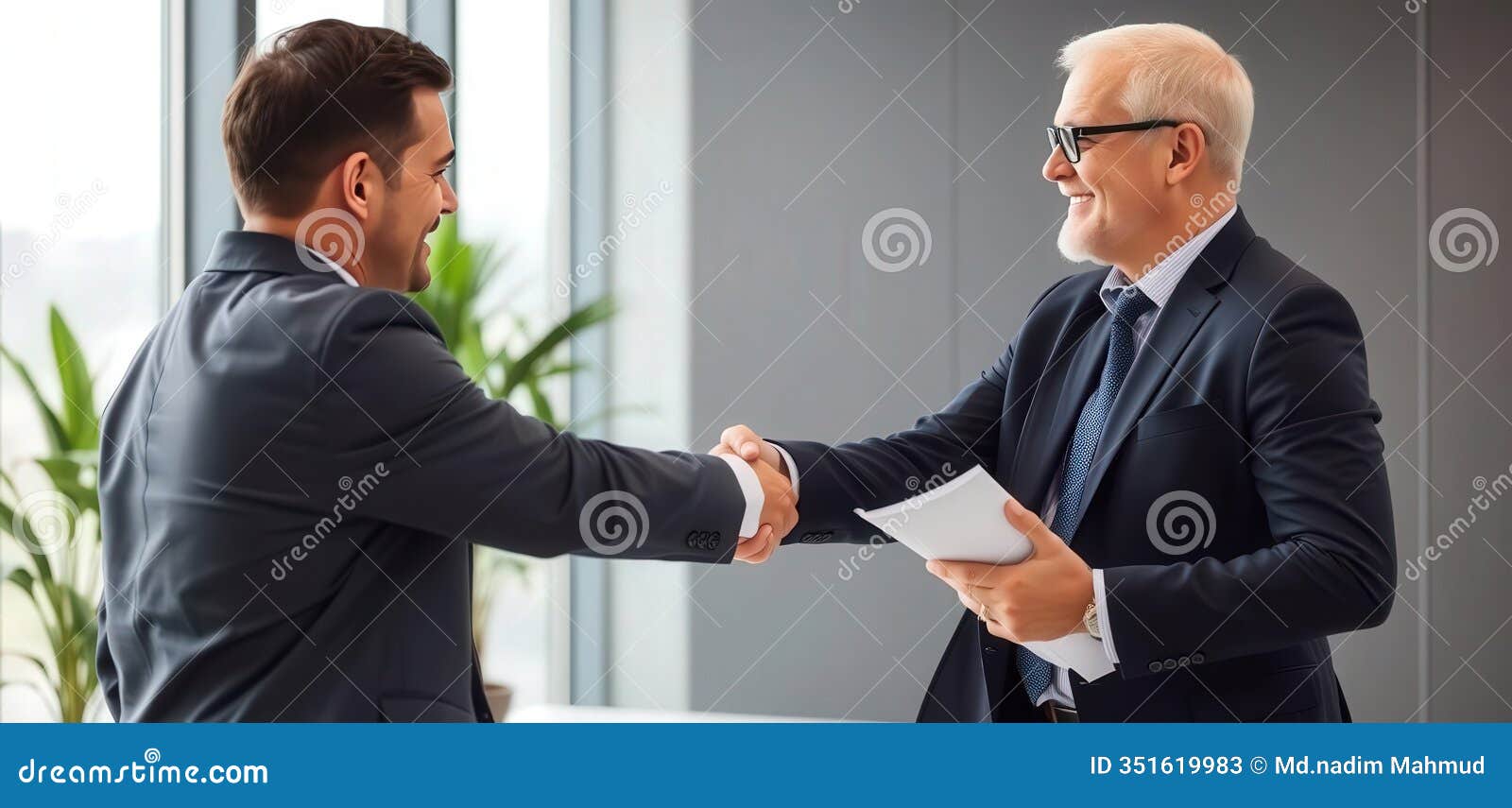 Business Network Concept with Handshake Businessman Stock Illustration ...