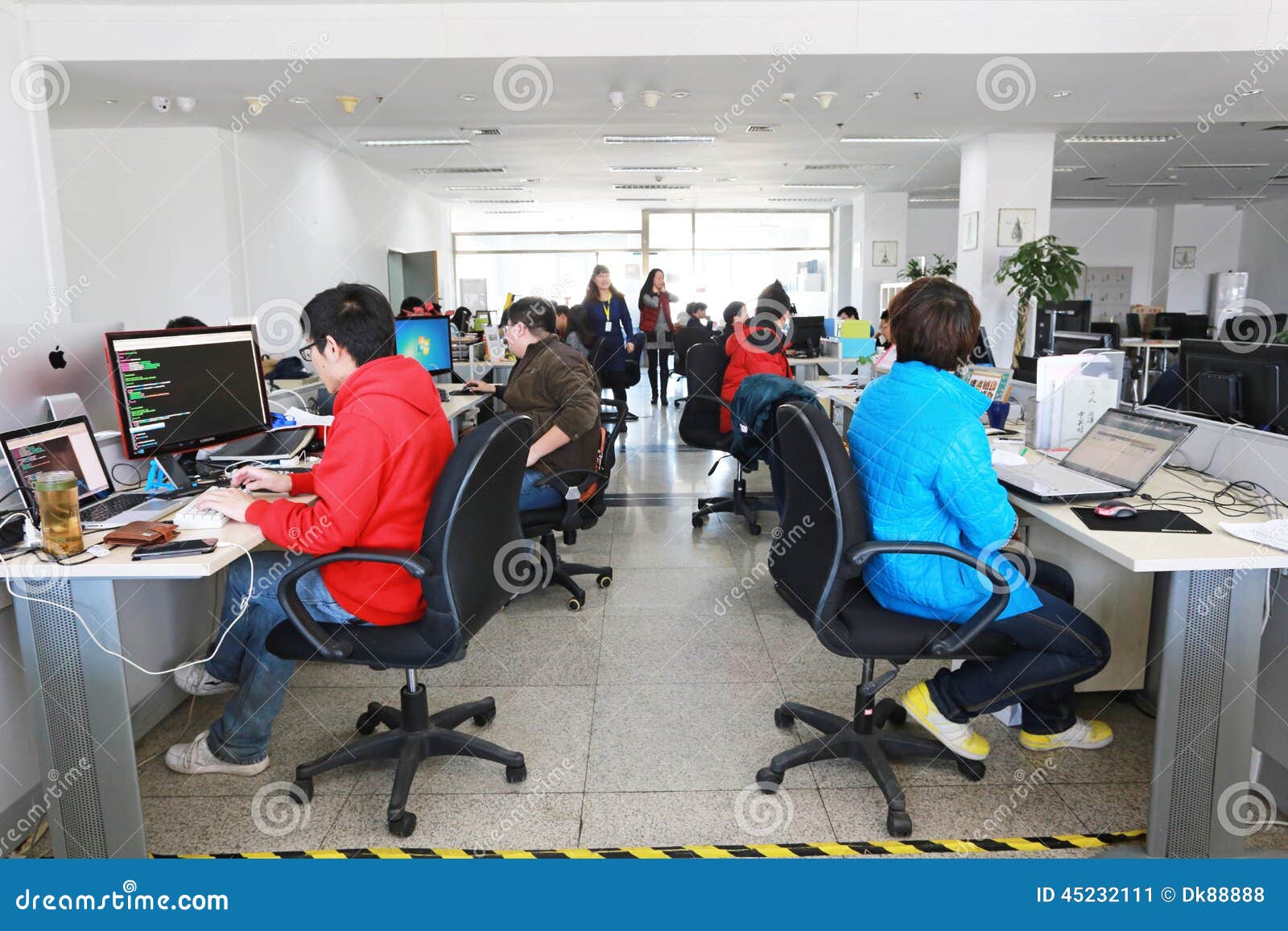 Business office editorial photo. Image of business, desk - 45232111